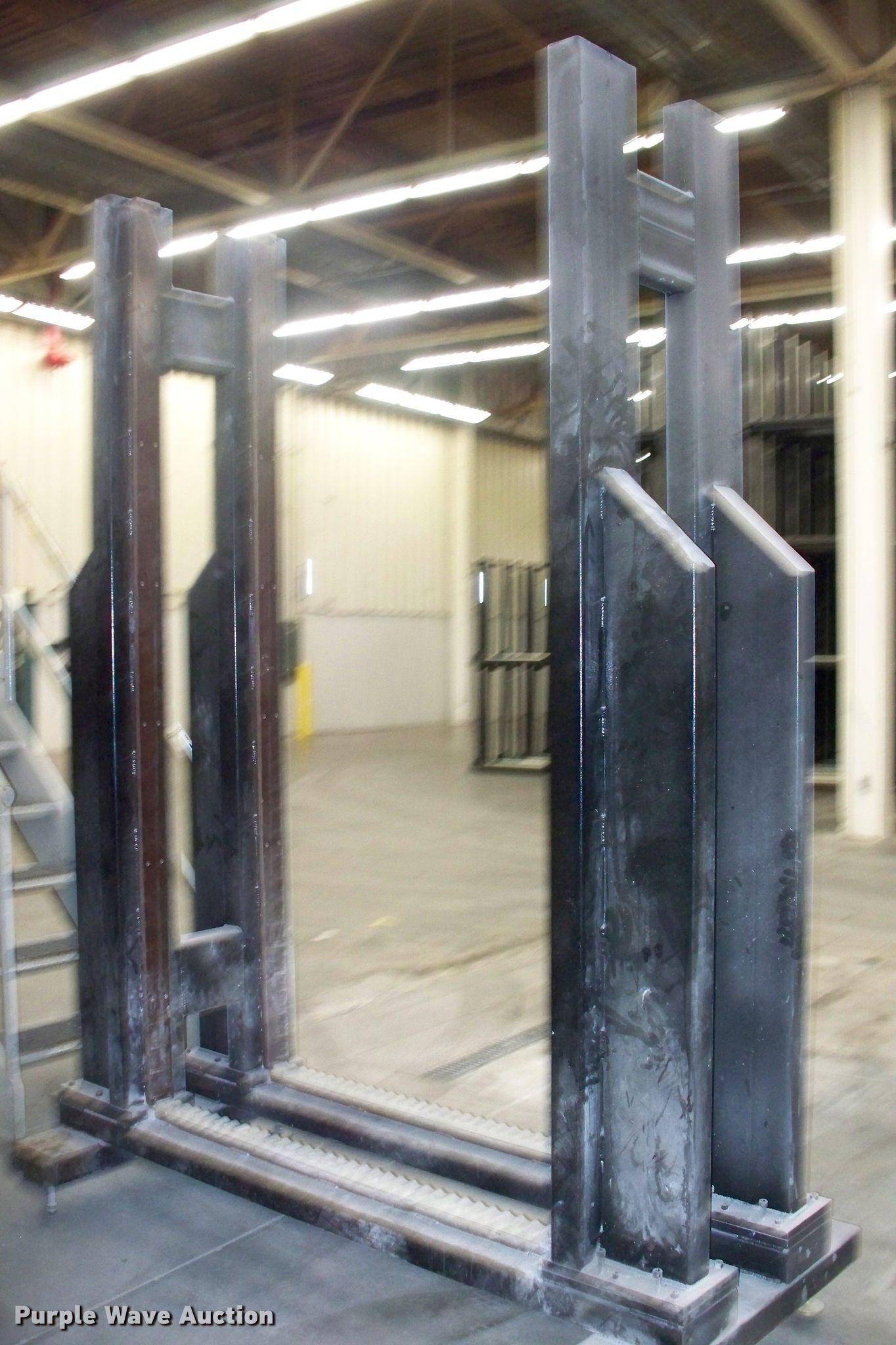 (3) light bulb racks in Salina, KS | Item GQ9570 sold | Purple Wave