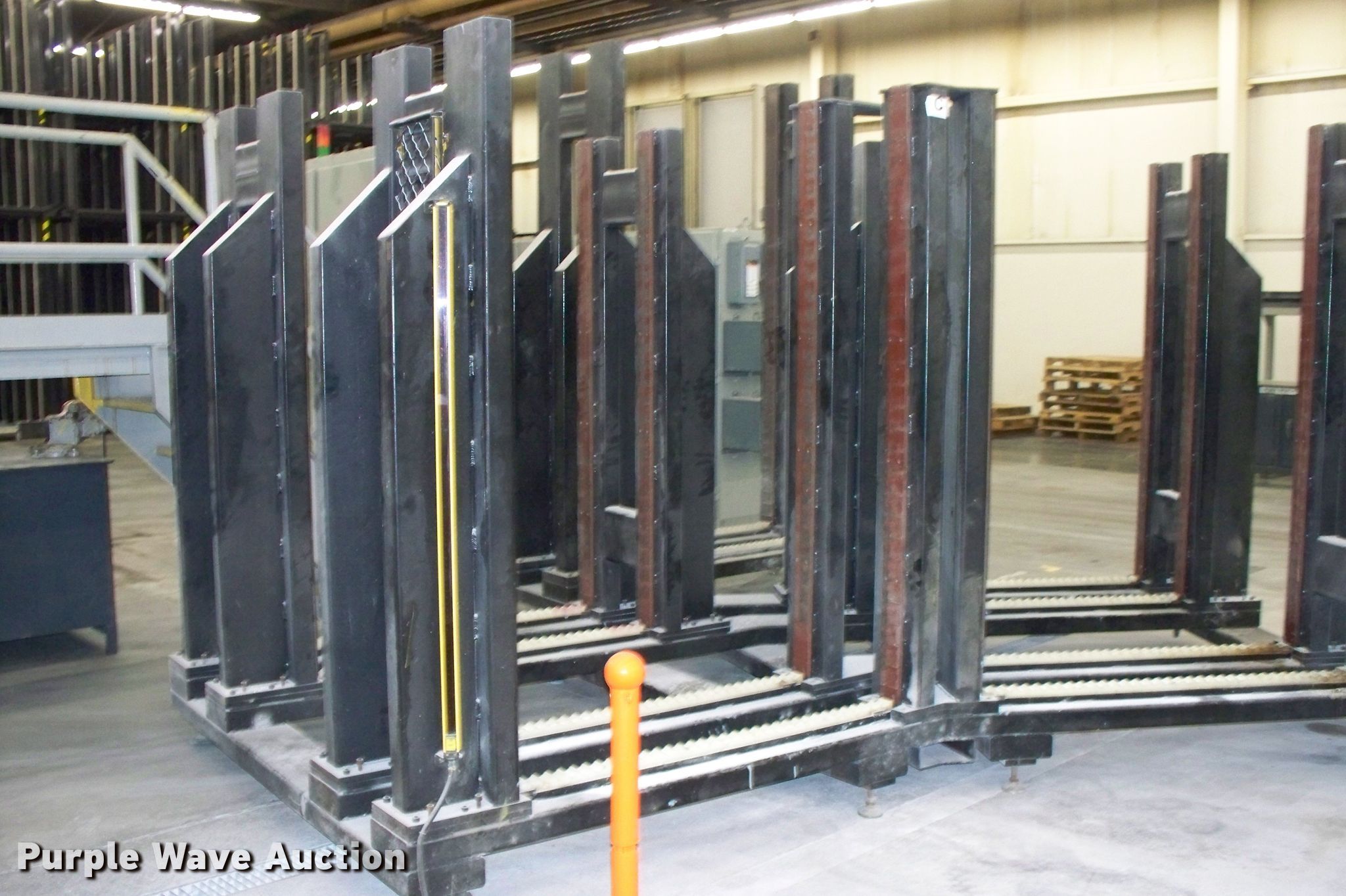 (3) light bulb racks in Salina, KS | Item GQ9570 sold | Purple Wave