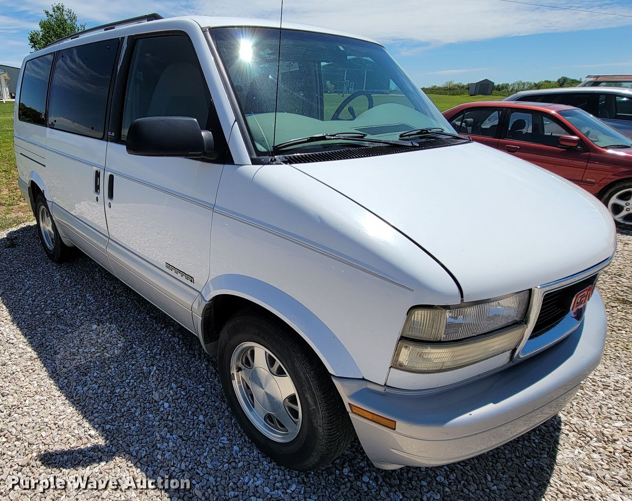 1996 GMC Safari van in Russellville, MO | Item IF9786 sold | Purple Wave