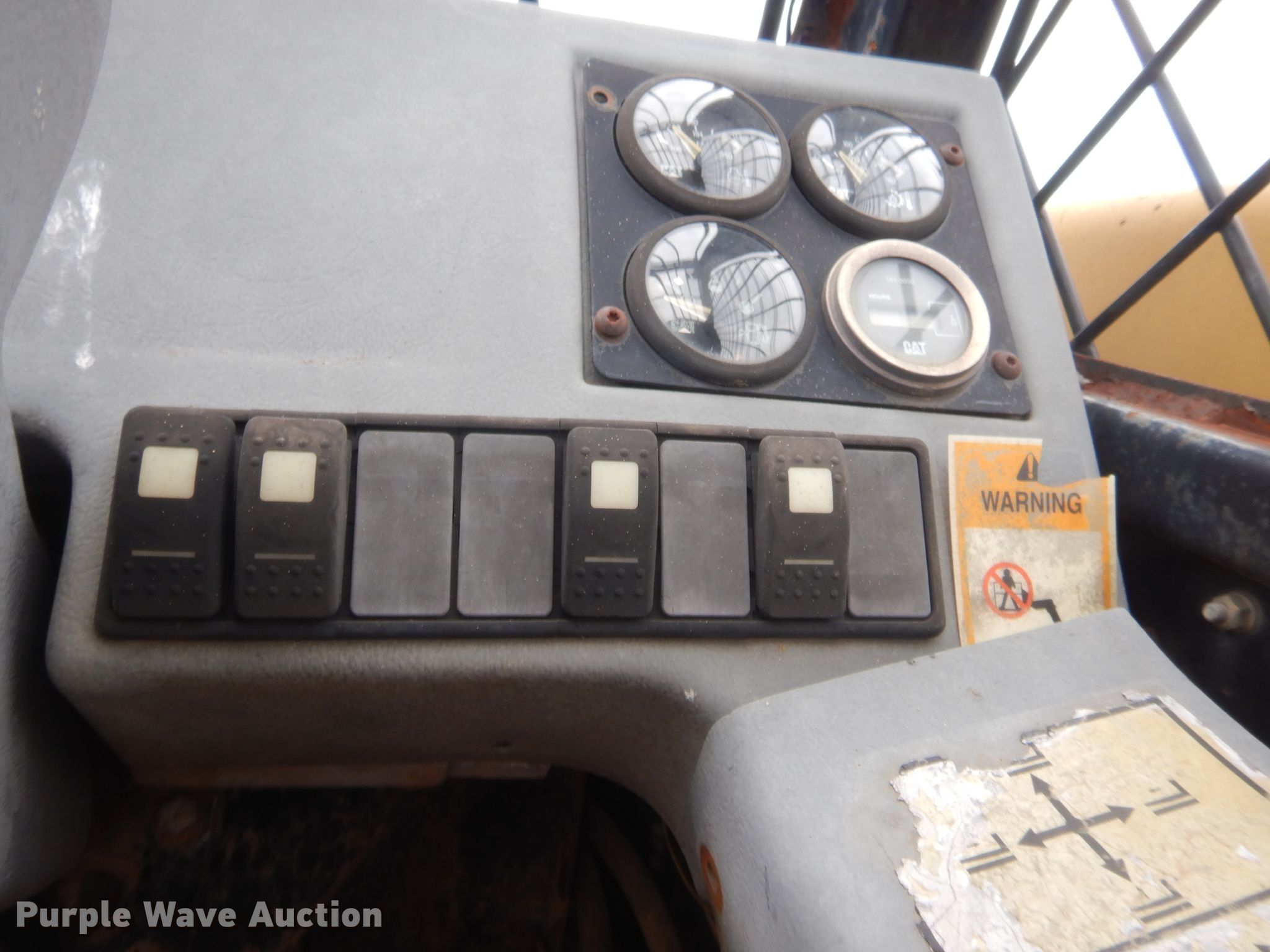 2001 Caterpillar TH83 telehandler in Moore, OK | Item IP9784 sold ...