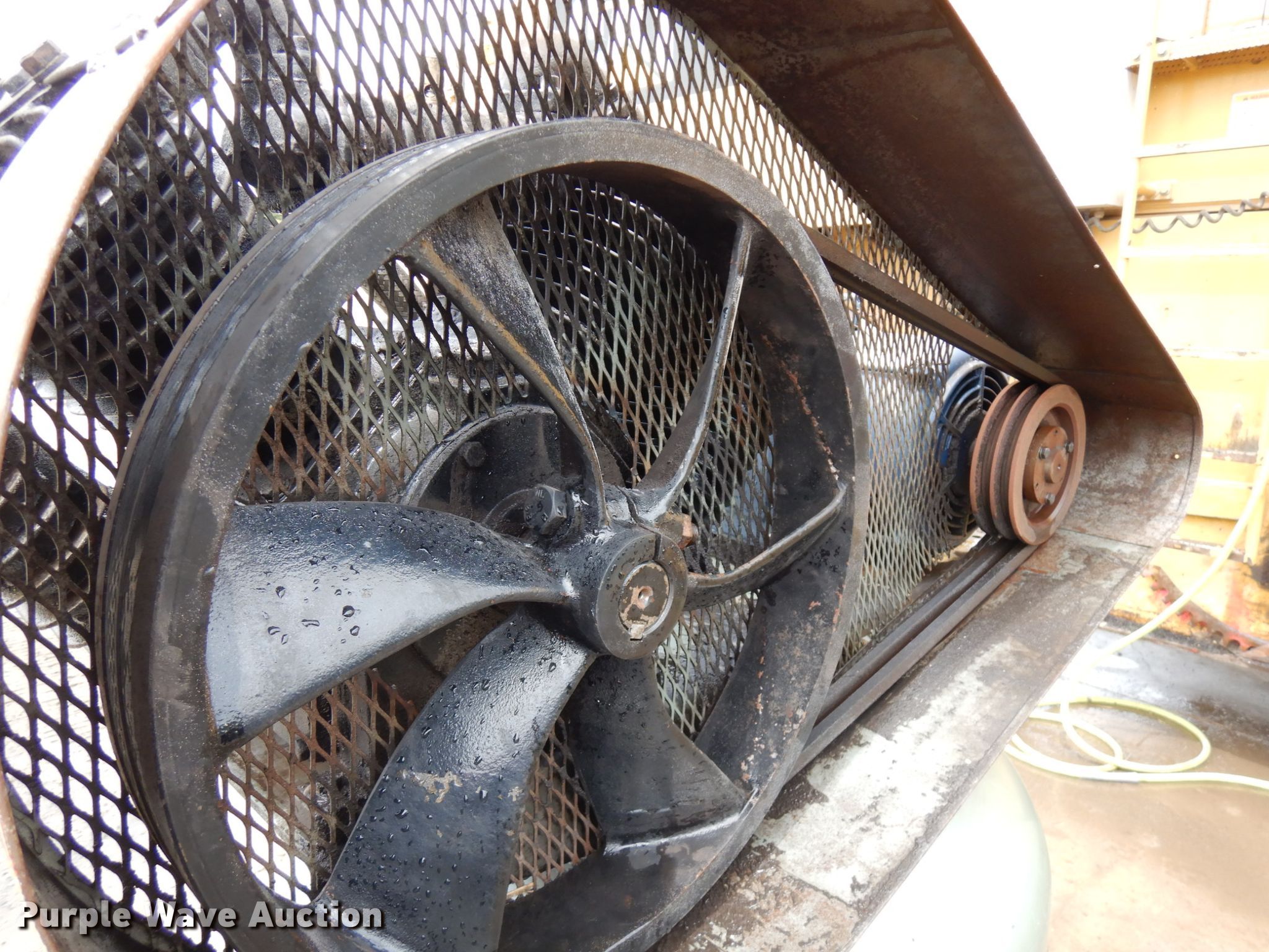 Henke Pacemaker air compressor in Byron, MN | Item IT9322 sold | Purple ...