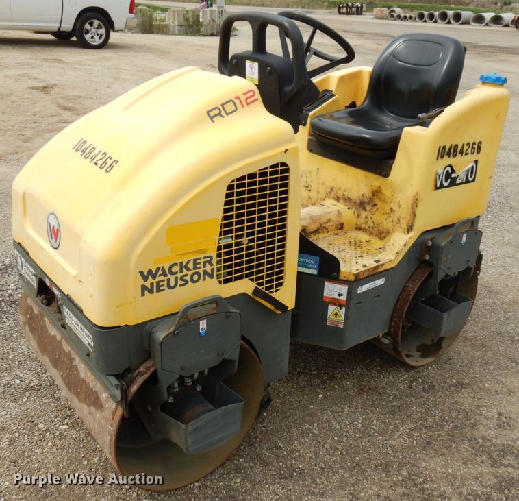 Wacker Neuson double drum vibratory roller in Byron, MN | Item IT9289 ...