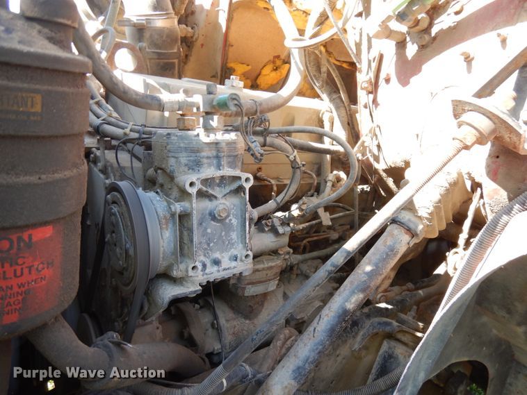 1990 International 8100 dump truck in Ryan, IA | Item IT9376 sold ...