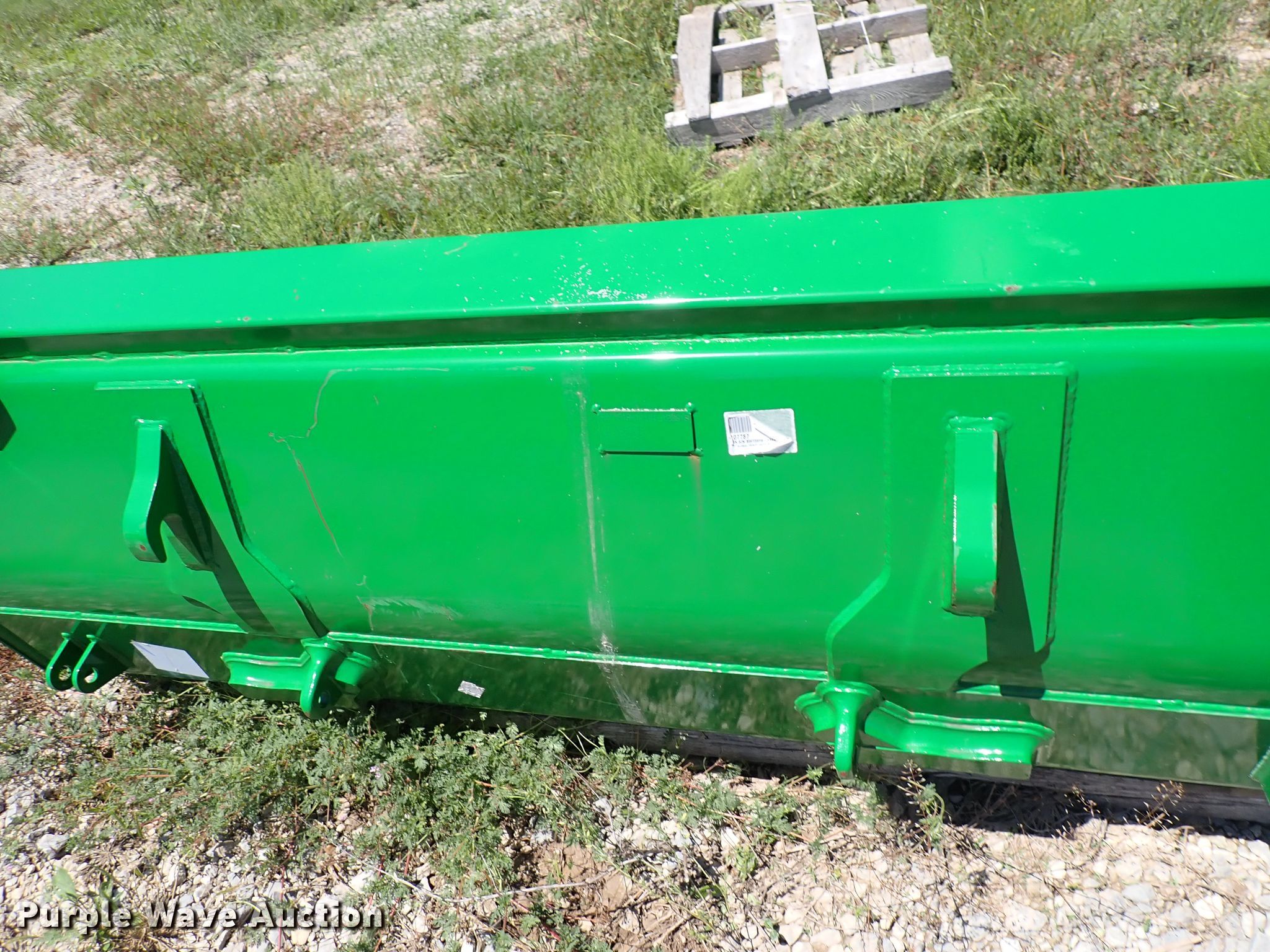 John Deere BW15935 86"W bucket in Winfield, KS | Item IF9185 sold ...