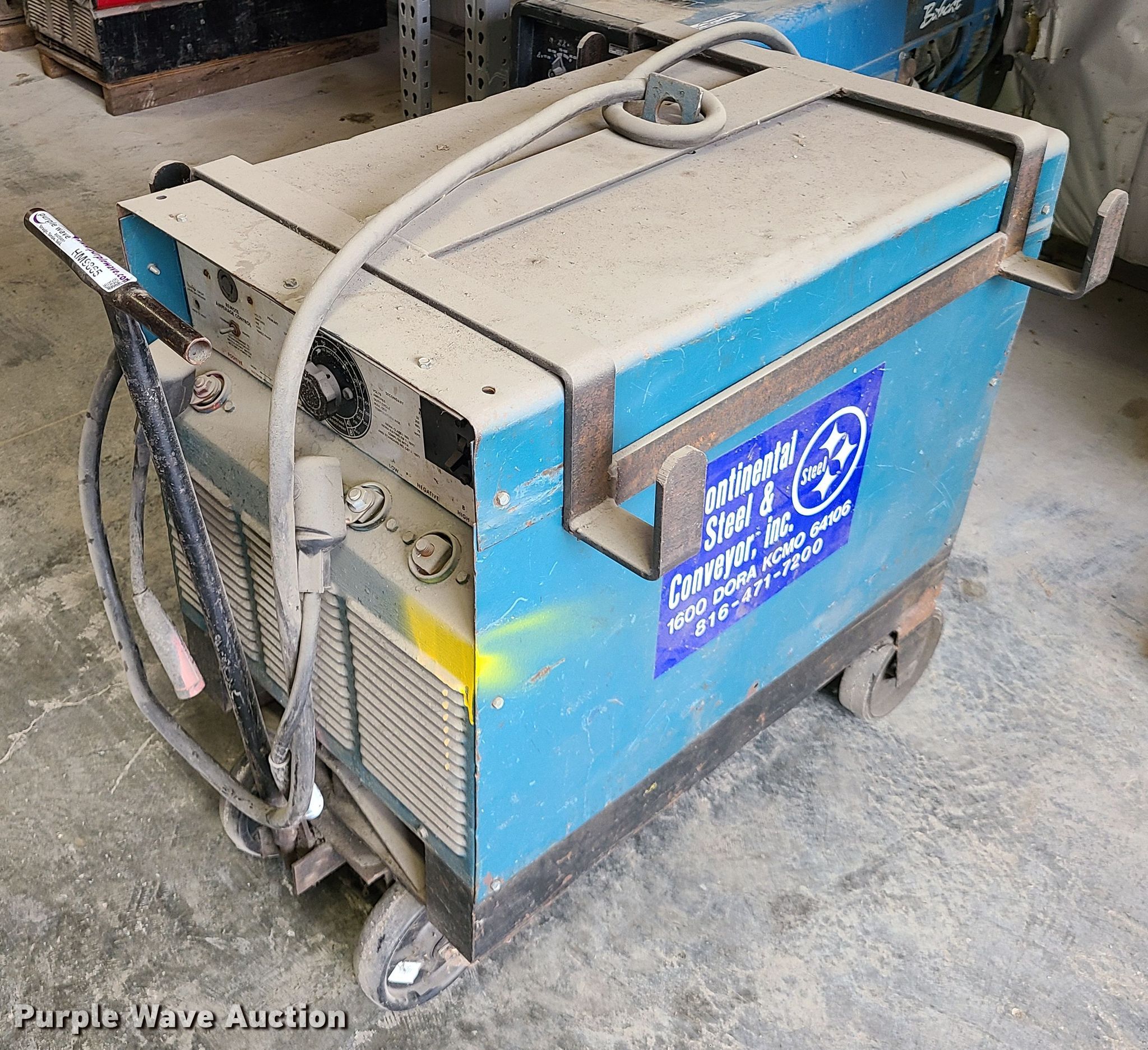 Miller SRH-333 welder in Kansas City, MO | Item HM9865 sold | Purple Wave