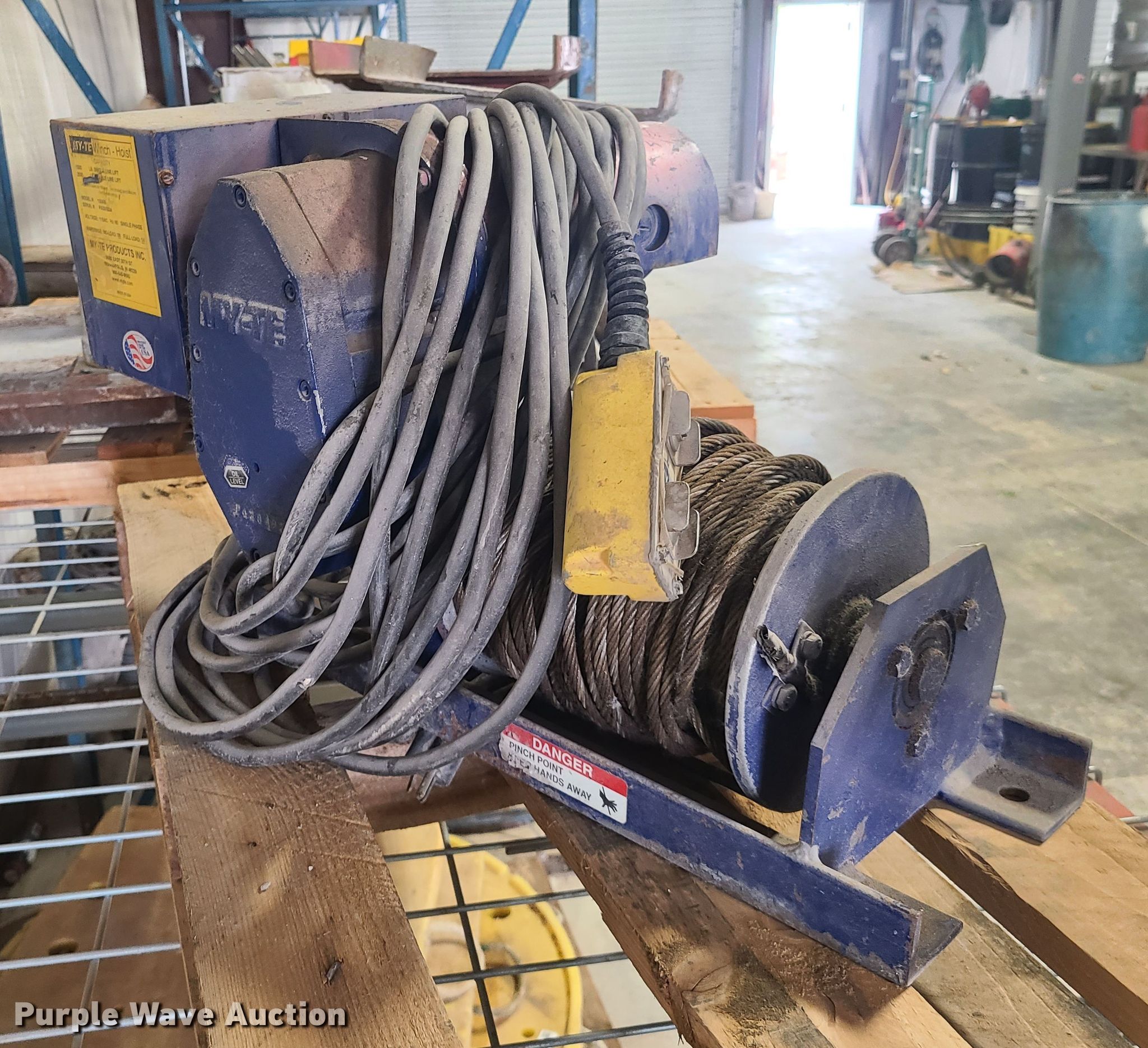 My-Te winch puller in Kansas City, MO | Item IQ9140 sold | Purple Wave