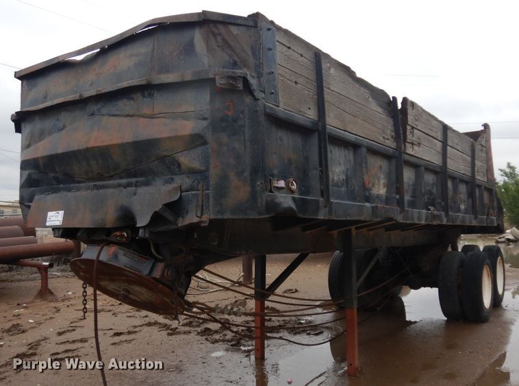 1955 Hobbs end dump trailer in Liberal, KS | Item DI5603 sold | Purple Wave