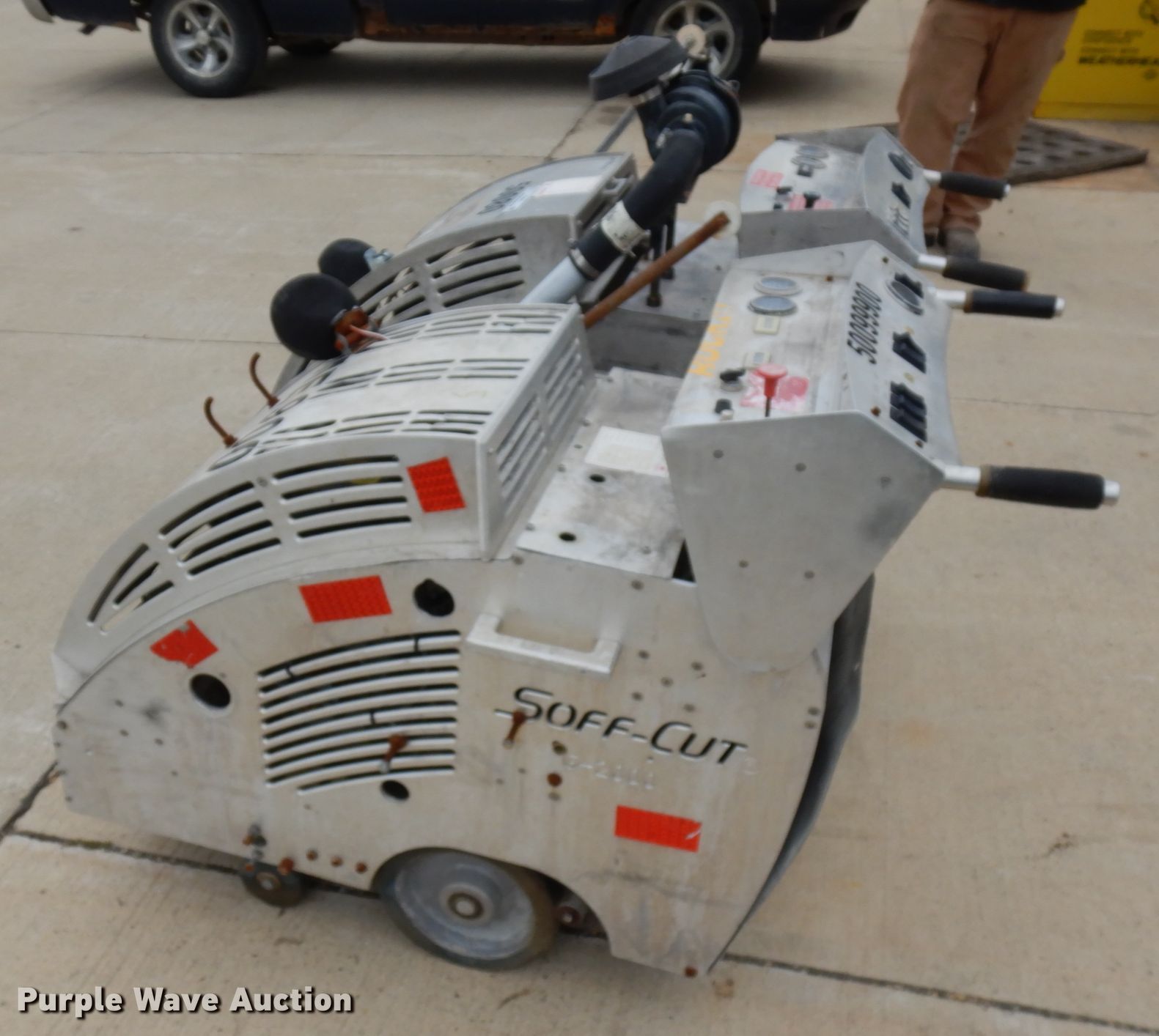 (2) Husqvarna Soff-Cut G2000 concrete saws in New Hampton, IA | Item ...