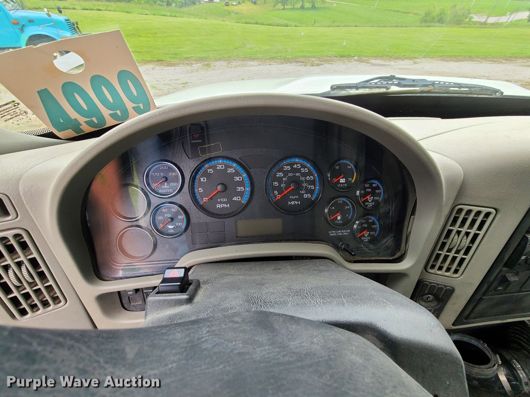 2012 International 4400 truck cab and chassis in Sugar Creek, MO | Item ...