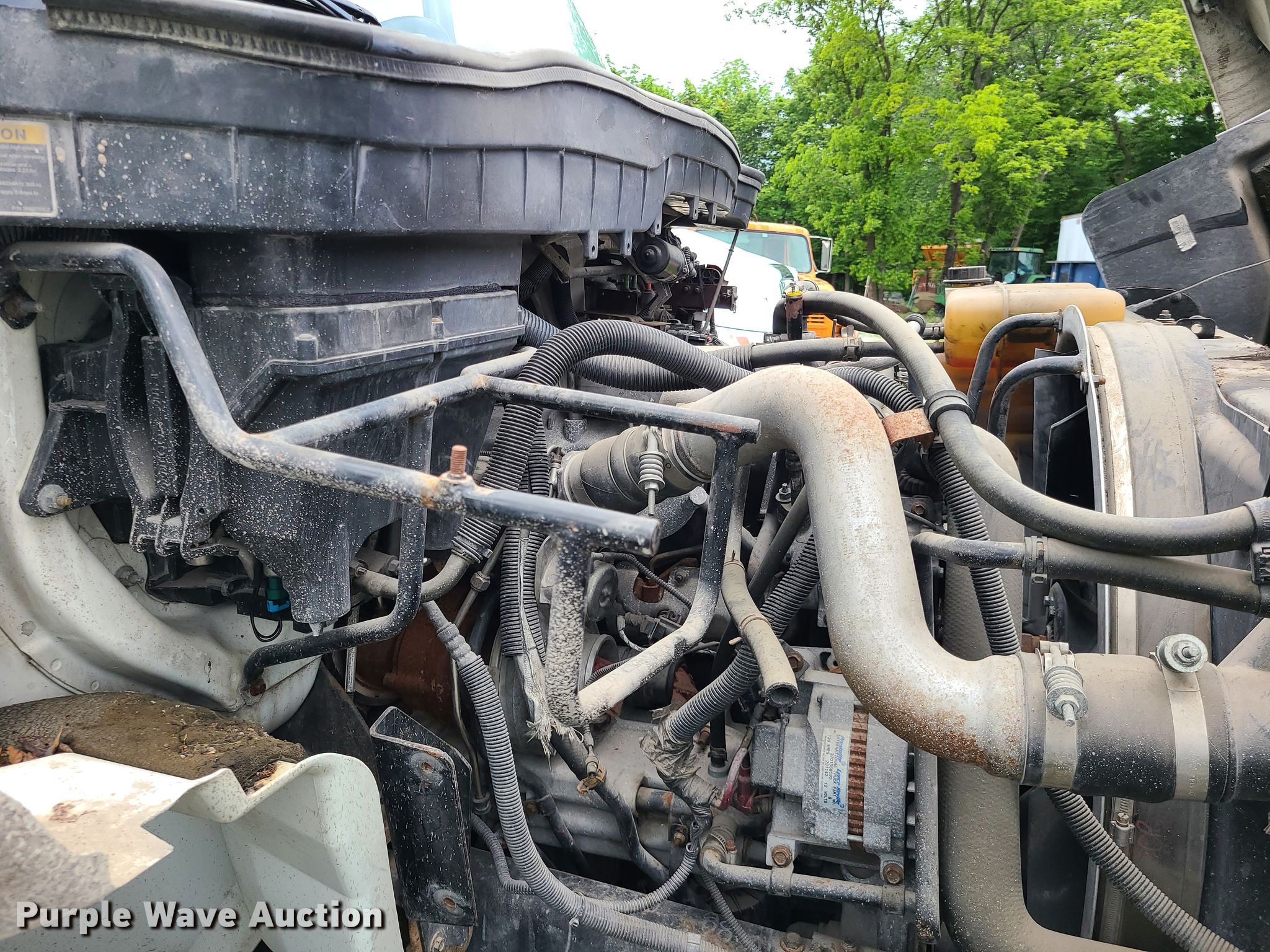 2012 International 4400 truck cab and chassis in Sugar Creek, MO | Item ...