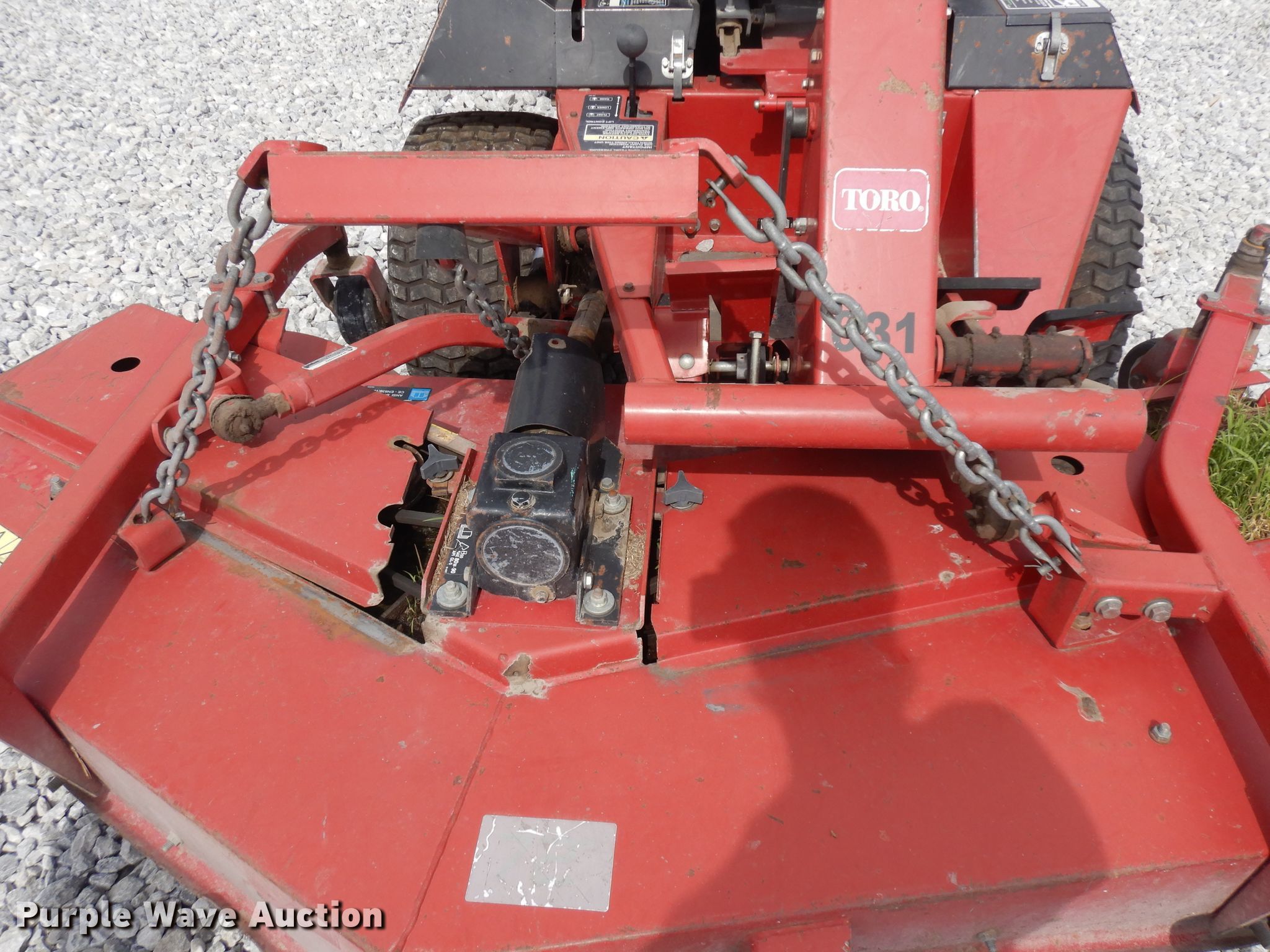 2007 Toro 328D lawn mower in Lincoln, NE | Item ID9907 sold | Purple Wave