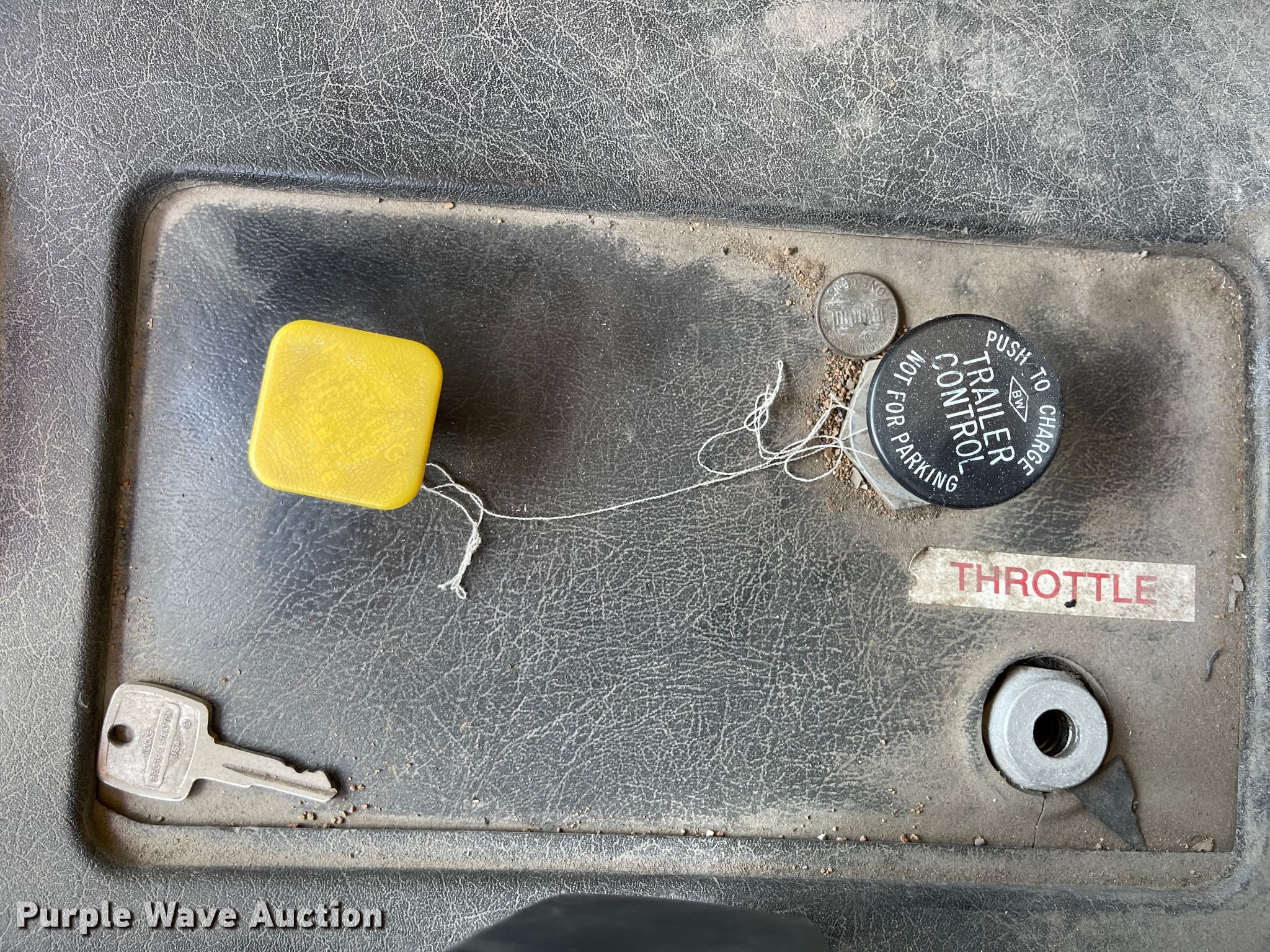 1995 Volvo FE flatbed truck in Kansas City, KS | Item ID9937 sold ...