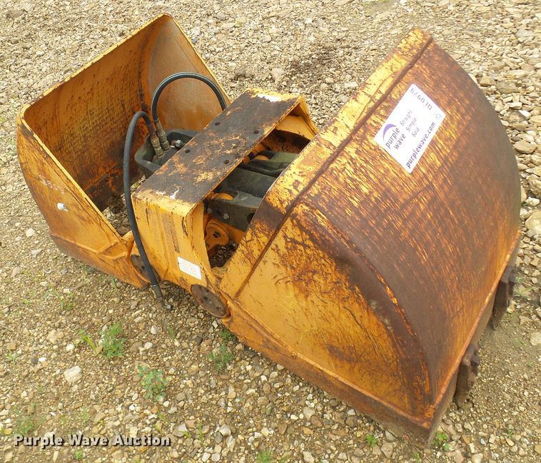 Kinshofer KM605 clamshell bucket in Tebbetts, MO | Item DL0979 sold ...