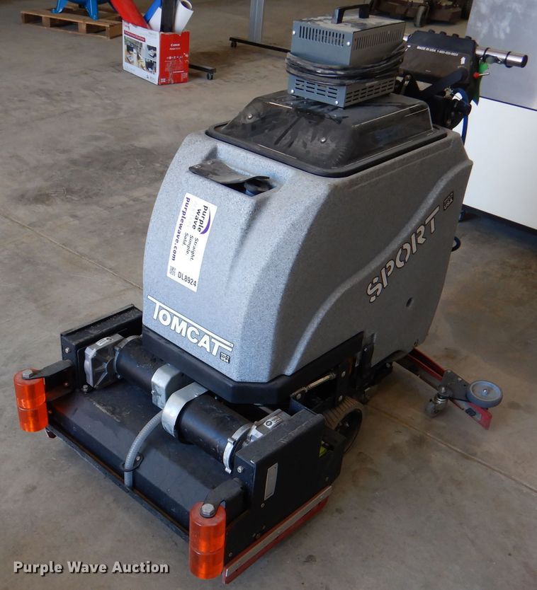 Tomcat Sport floor scrubber in Holton, KS | Item DL8924 sold | Purple Wave