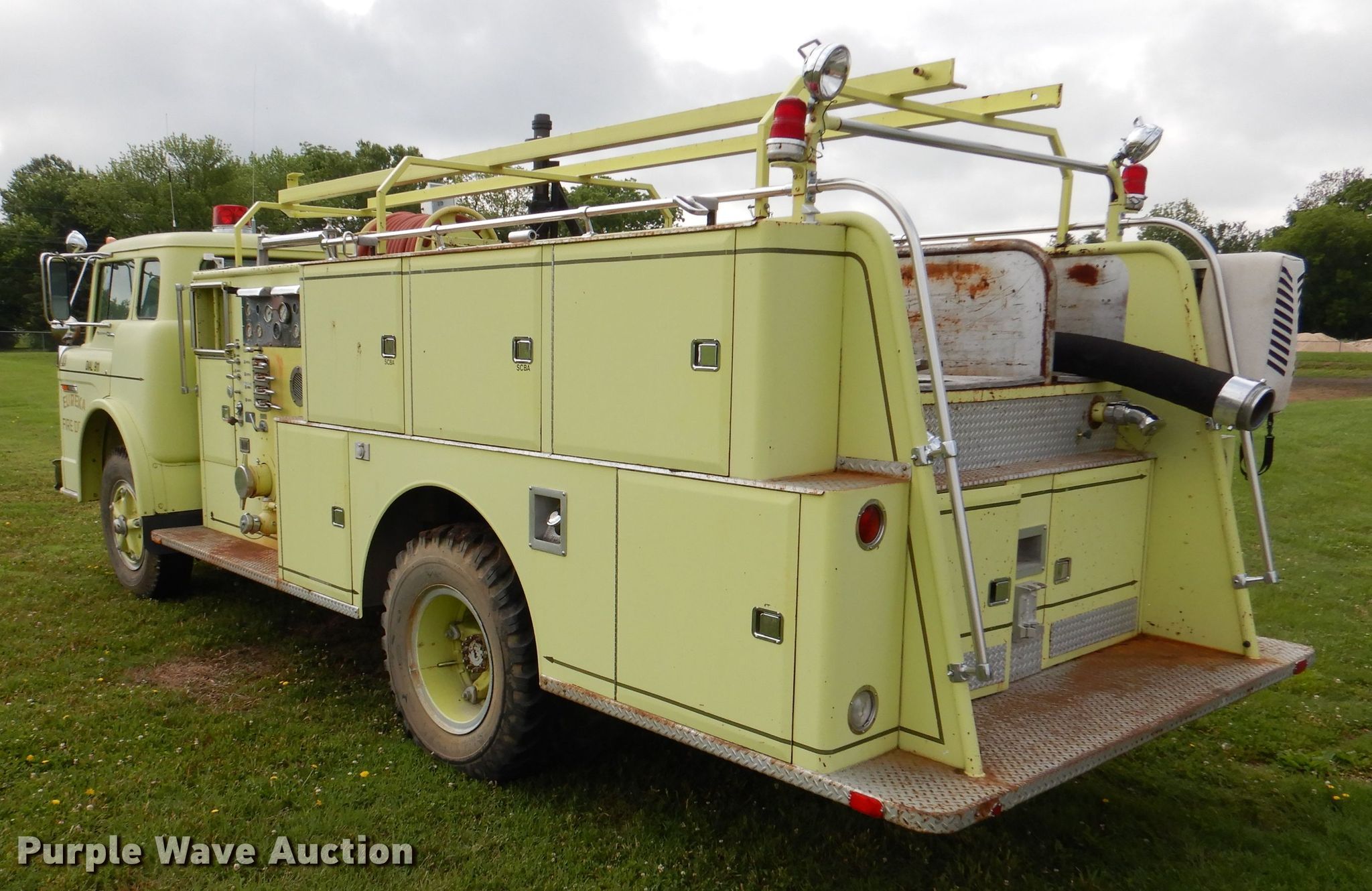 1973 Ford C900 fire truck in Eureka, KS | Item DL8945 sold | Purple Wave