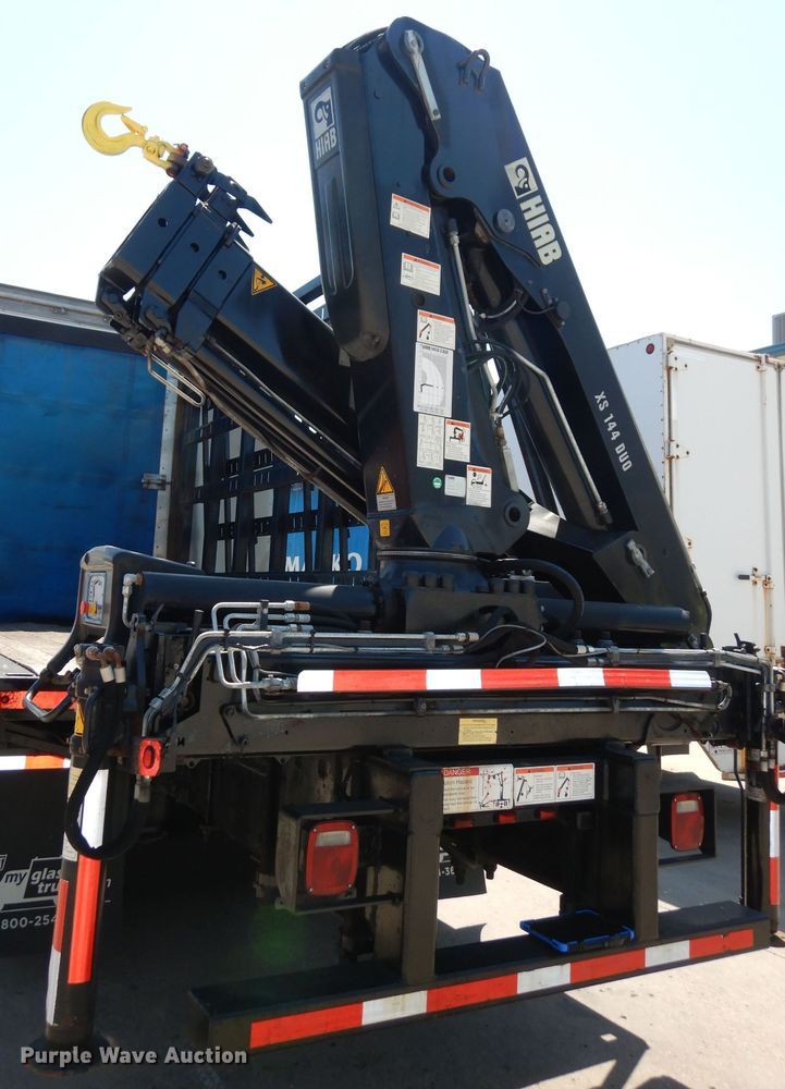 2013 Hiab XS144 Duo crane in Manhattan, KS | Item DI6688 sold | Purple Wave