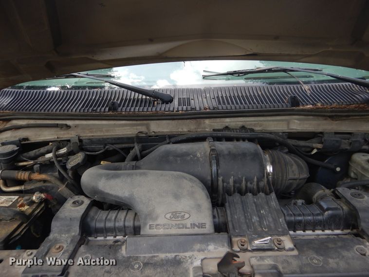 2003 Ford E350 XLT van in Saint Louis, MO | Item IT9150 sold | Purple Wave