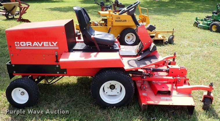 Gravely Promasterter 400 lawn mower in Sedgwick, KS | Item IV9322 sold ...
