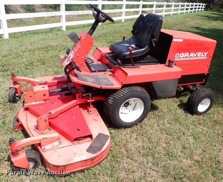 Gravely Promasterter 400 lawn mower in Sedgwick, KS | Item IV9322 sold ...