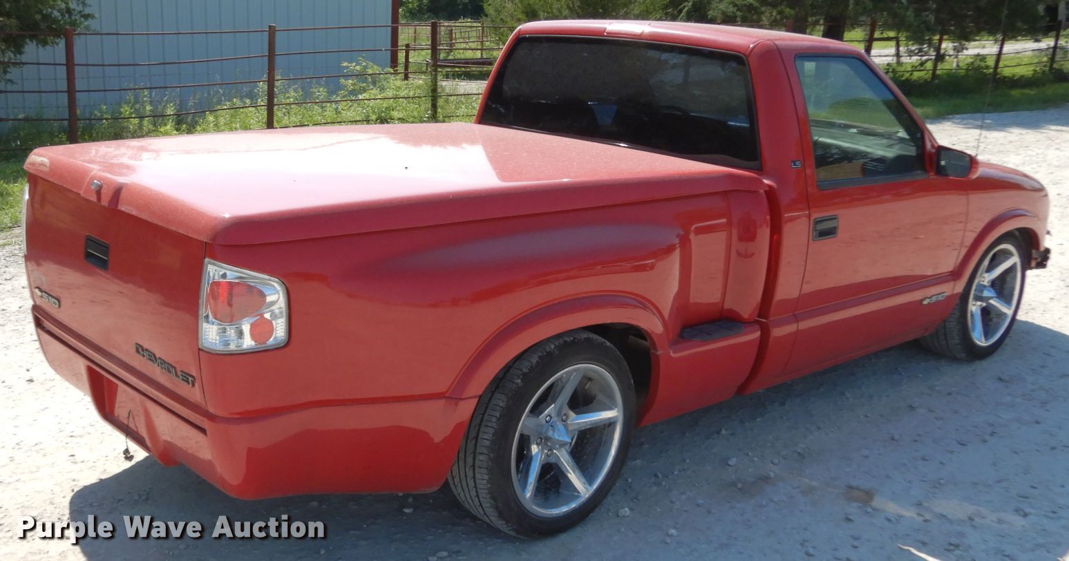 1997 Chevrolet S10 pickup truck in Holts Summit, MO | Item IL9481 sold ...