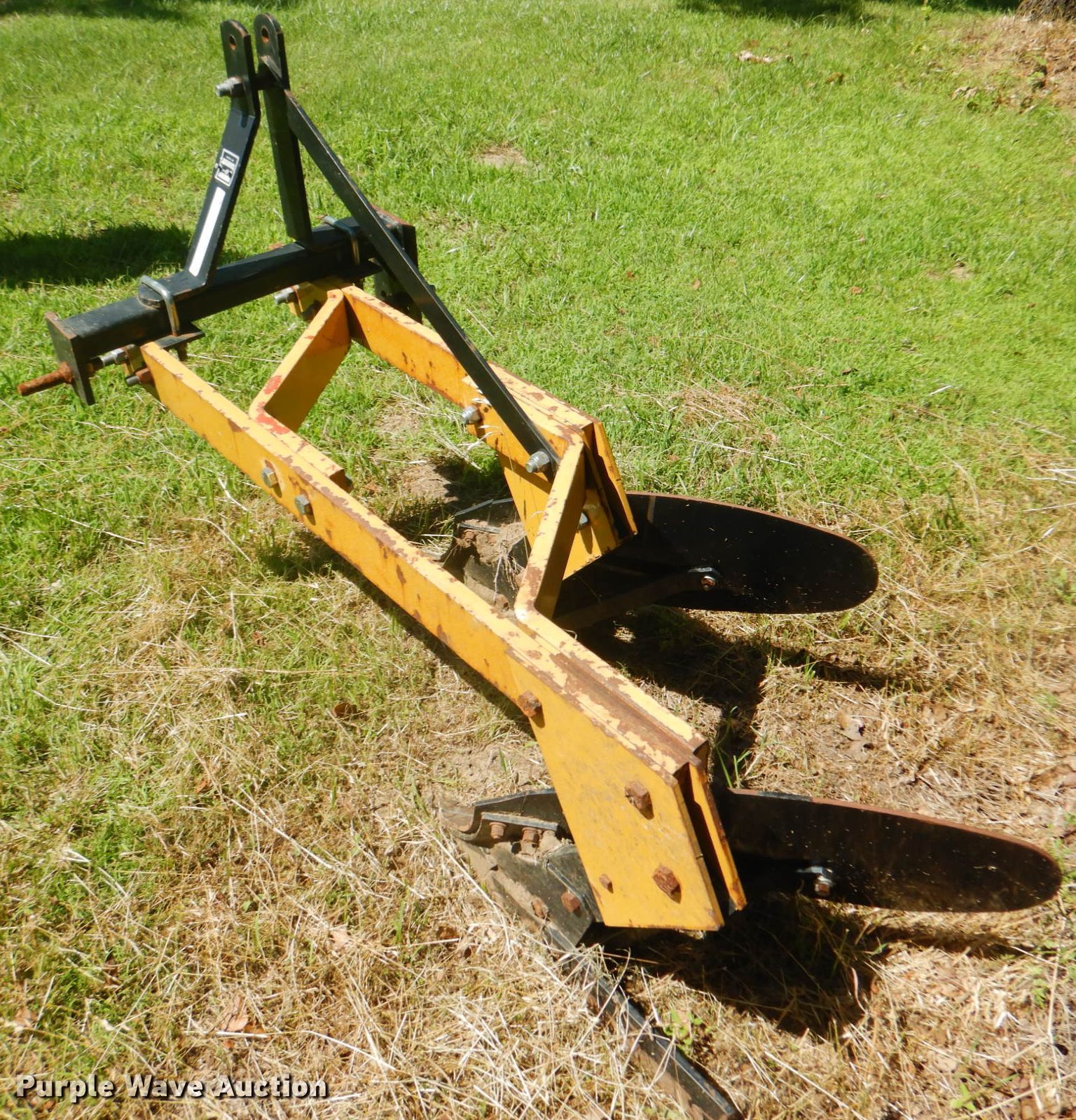 Two bottom plow in Tulsa, OK | Item IY9497 sold | Purple Wave