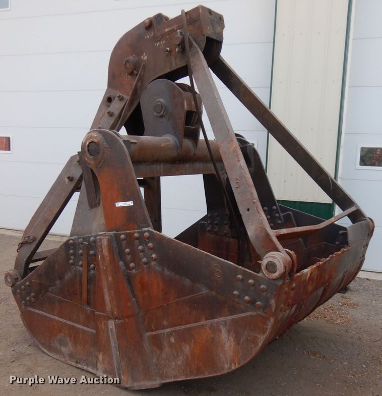 Clamshell bucket in Hutchinson, MN | Item IL9792 sold | Purple Wave