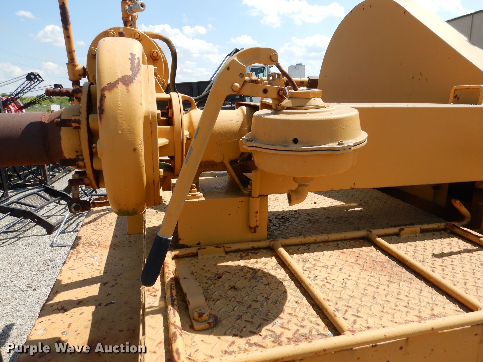 Midwestern pump in Topeka, KS | Item DH3256 sold | Purple Wave