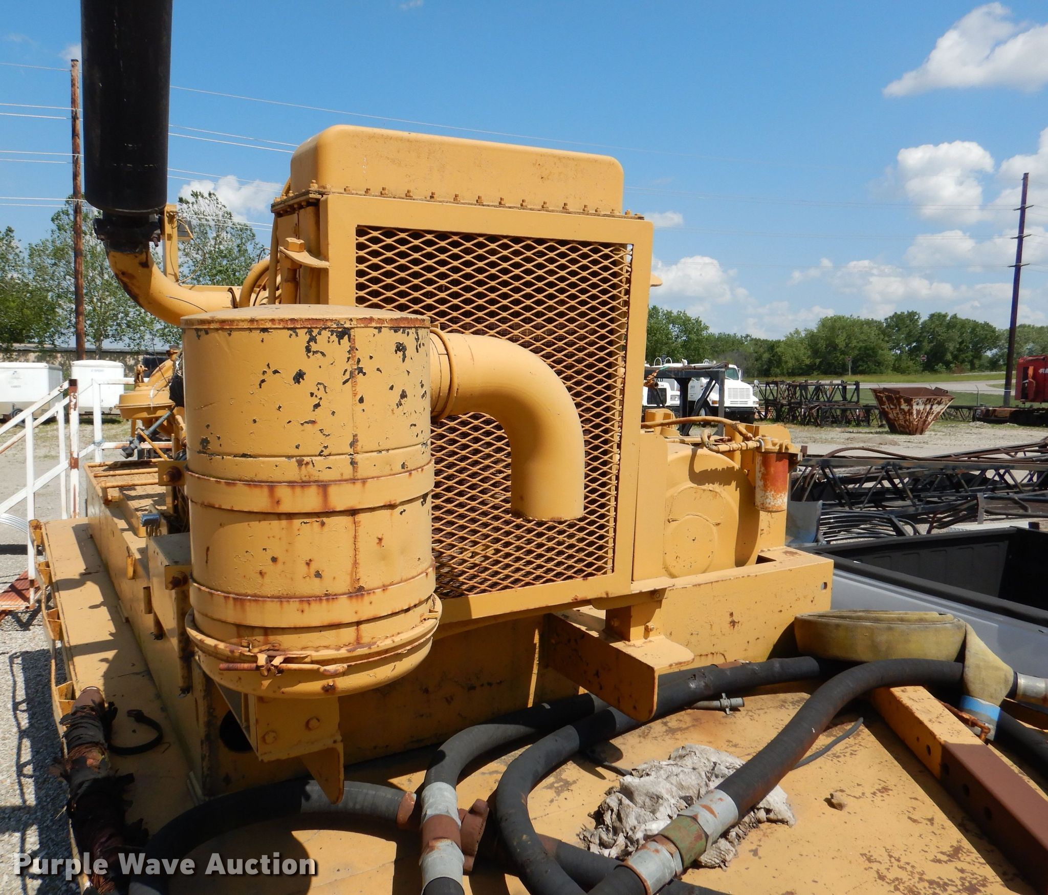 Midwestern pump in Topeka, KS | Item DH3256 sold | Purple Wave