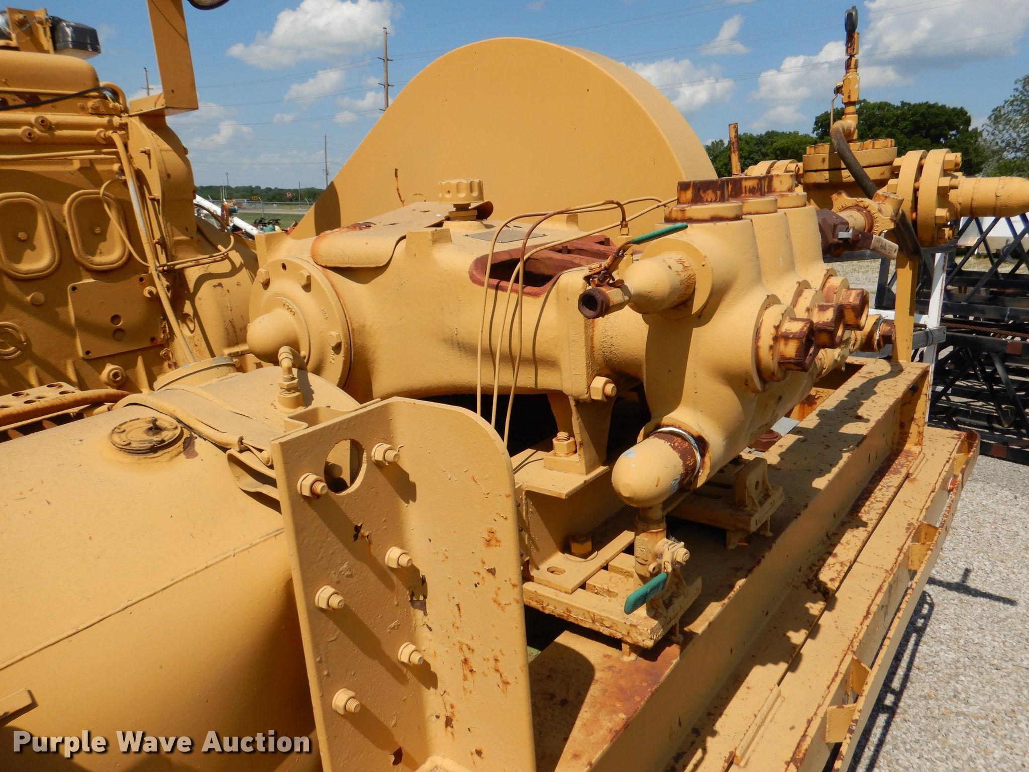 Midwestern pump in Topeka, KS | Item DH3256 sold | Purple Wave
