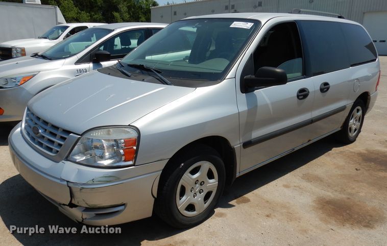 2007 Ford Freestar SE van in Olathe, KS | Item DI6676 sold | Purple Wave