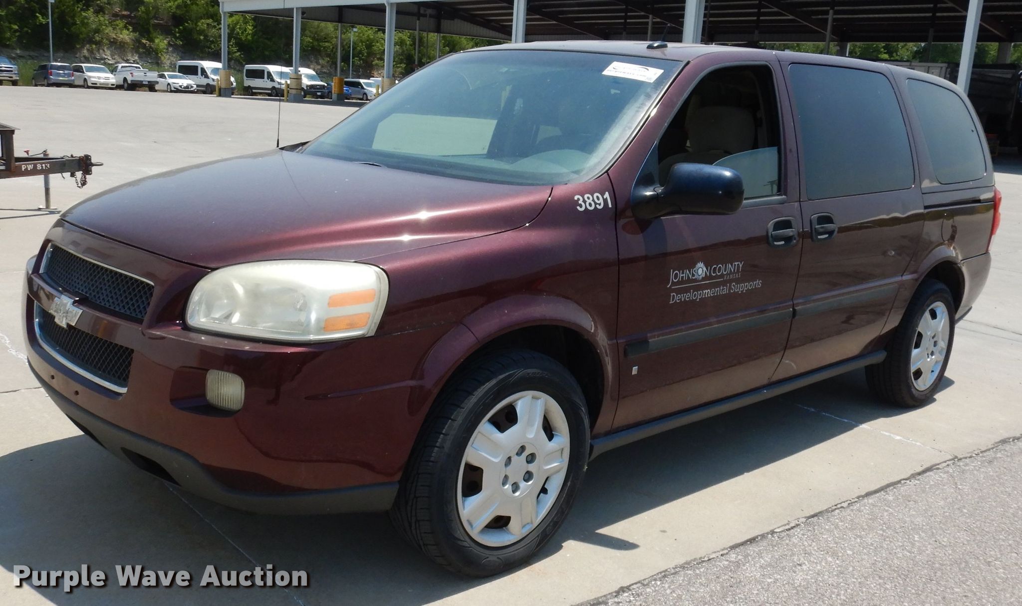 2007 Chevrolet Uplander van in Olathe, KS | Item DI6673 sold | Purple Wave