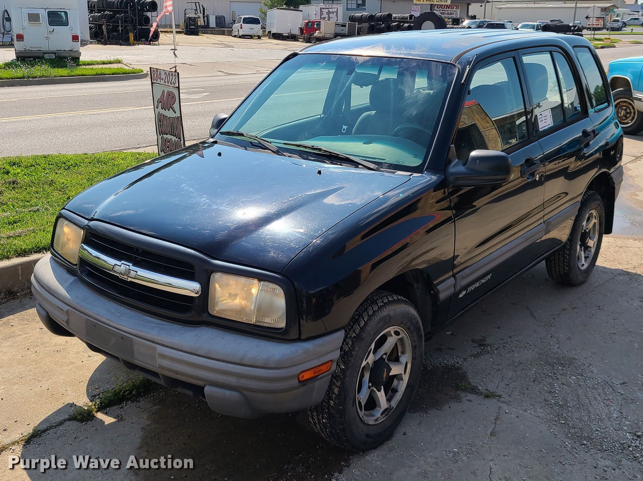 2000 Chevrolet Tracker SUV in Harrisonville, MO | Item DM8743 sold ...