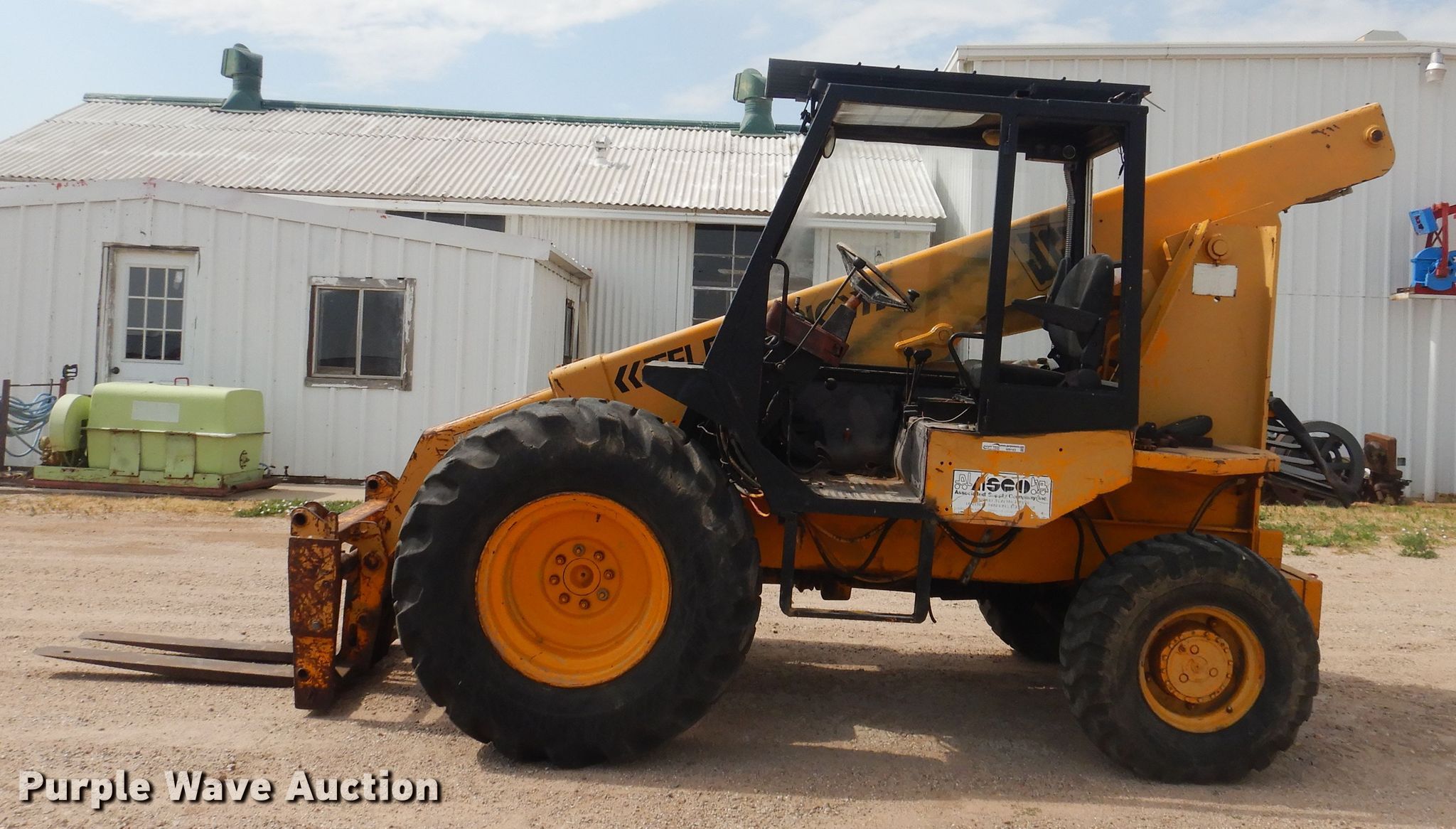 1985 JCB 525B telehandler in Hugoton, KS | Item HI9163 sold | Purple Wave