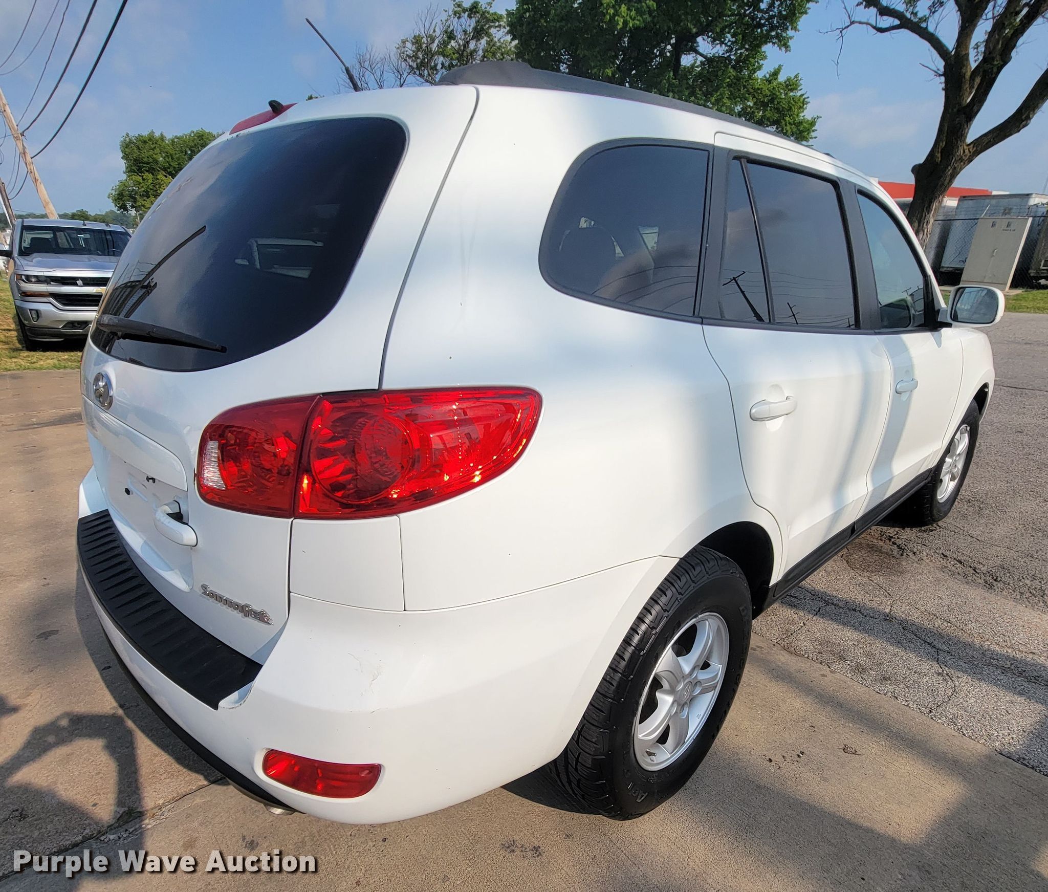2008 Hyundai Santa Fe SUV in Tulsa, OK | Item IE9378 sold | Purple Wave