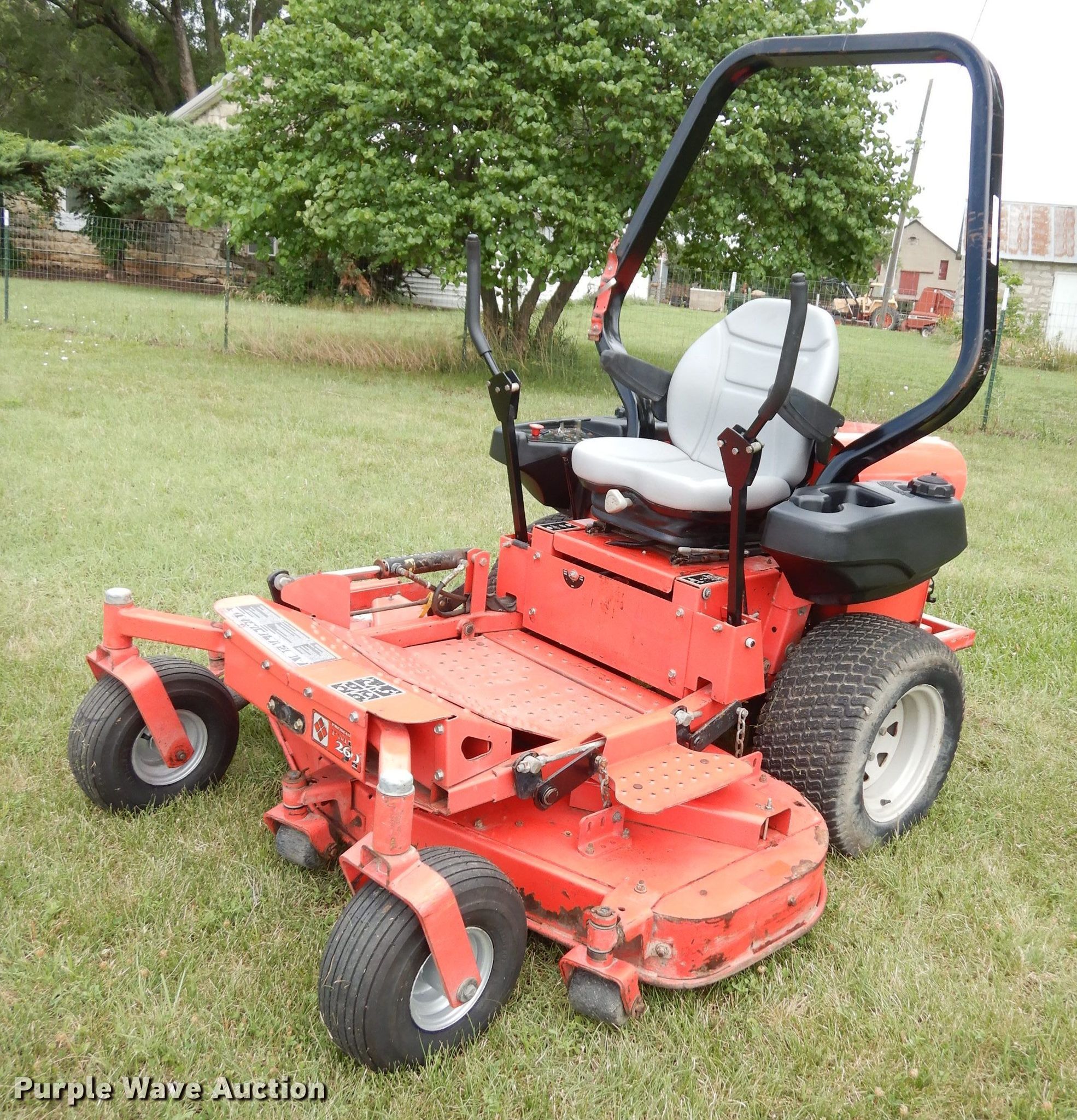 2004 Gravely ProMaster PMZ260 ZTR lawn mower in Cedar Point, KS | Item ...