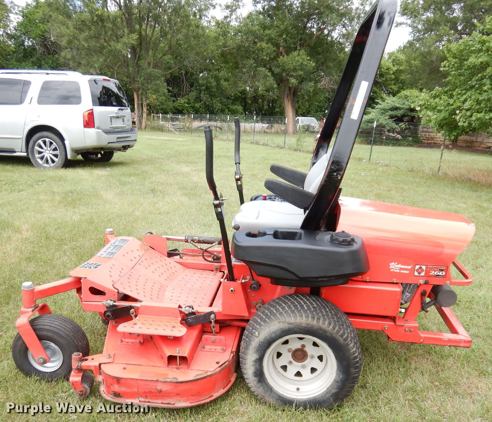 2004 Gravely ProMaster PMZ260 ZTR lawn mower in Cedar Point, KS | Item ...