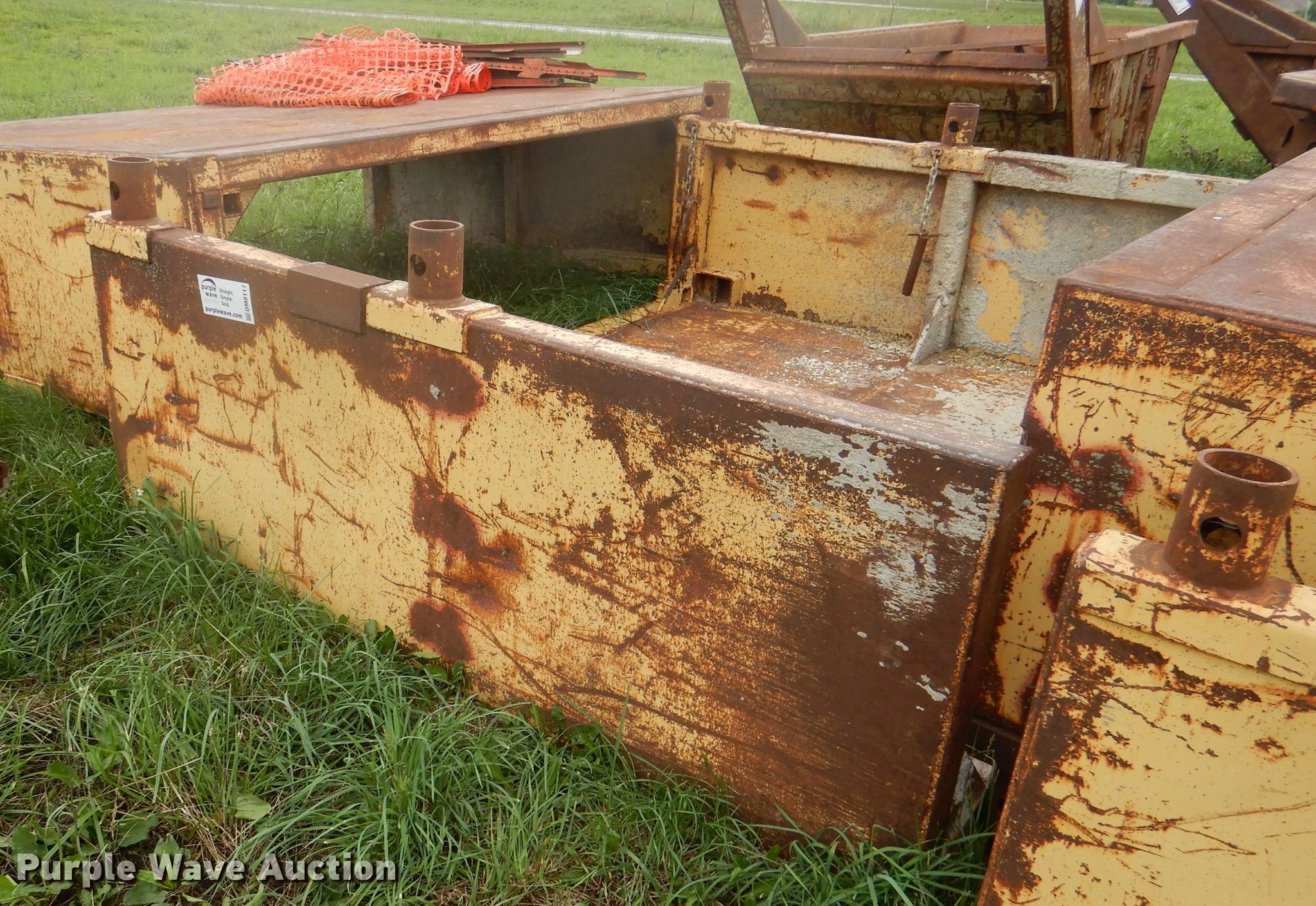 Manhole box in Basehor, KS | Item DM0117 sold | Purple Wave