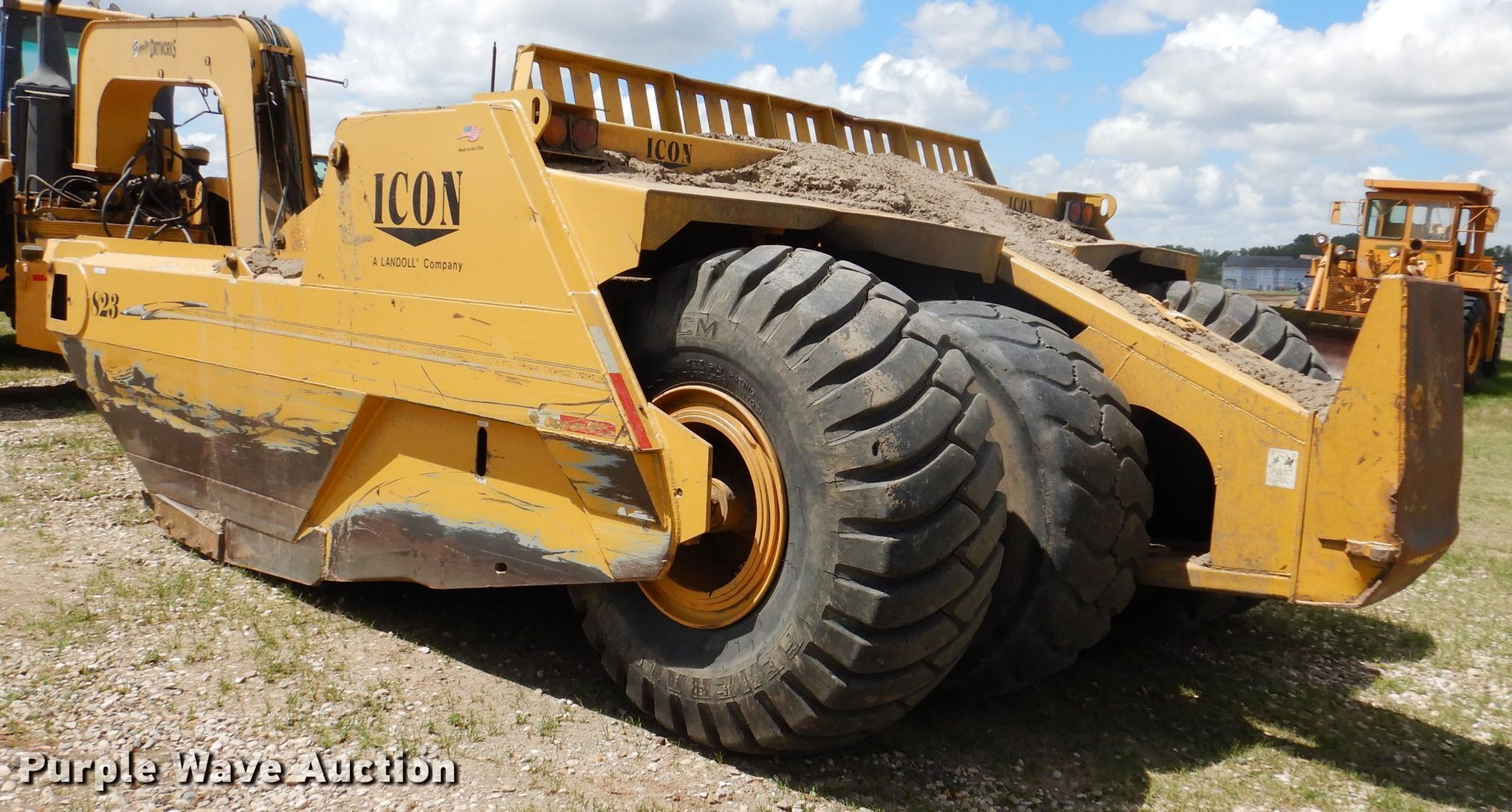 2014 Icon Earthmover scraper in Bismarck, ND | Item IQ9660 for sale ...