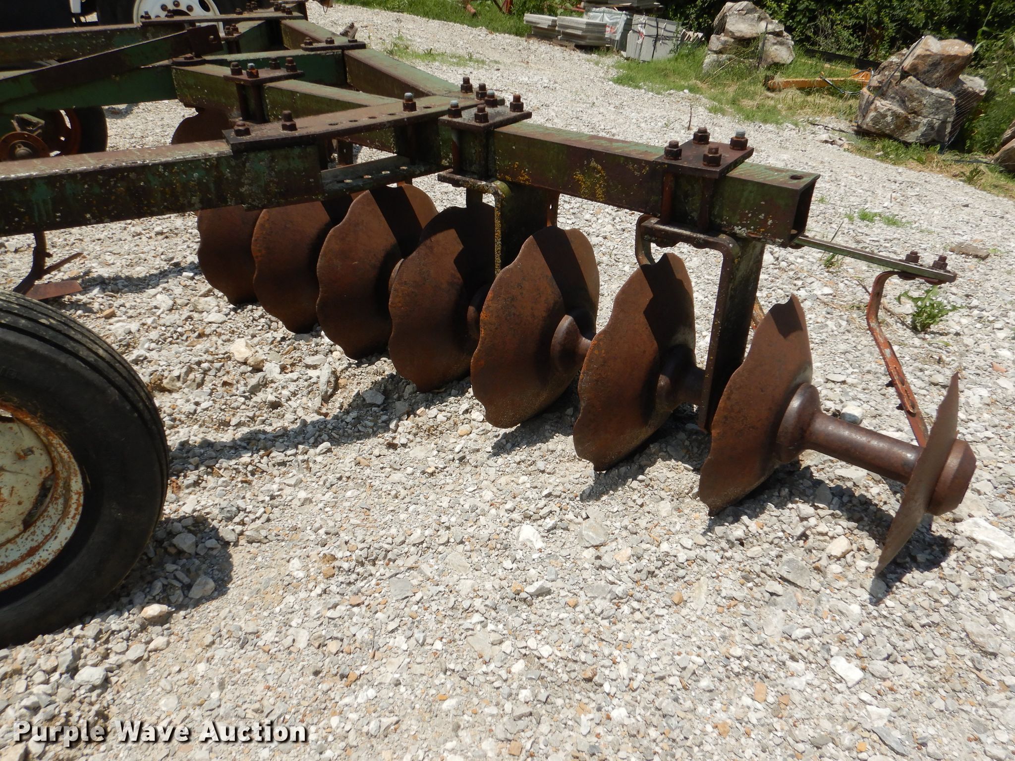 Oliver 265 tandem disk in Shawnee, KS | Item DL3313 sold | Purple Wave