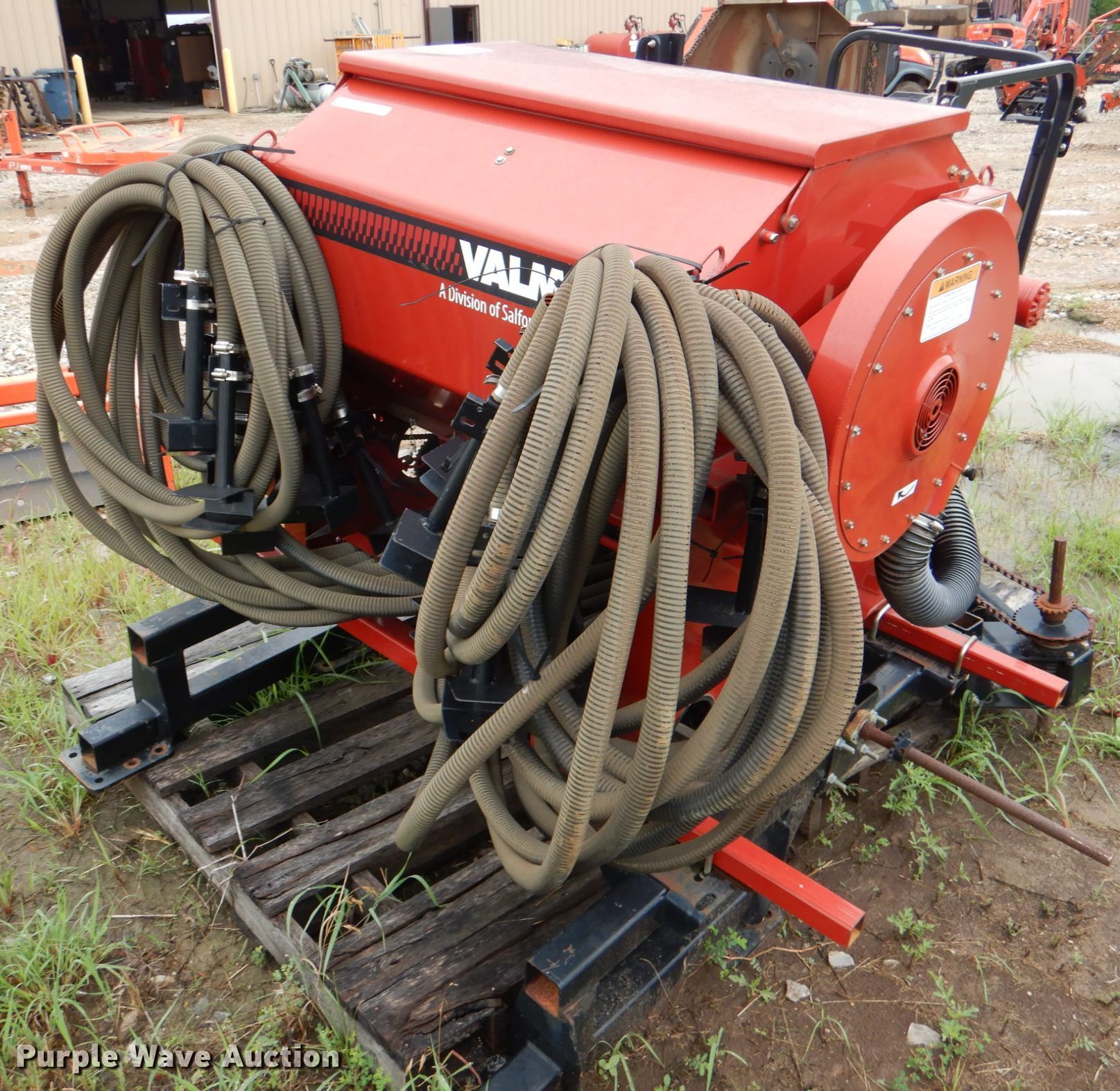 Valmar 1655 granular applicator in Davis, OK | Item HC9372 for sale ...