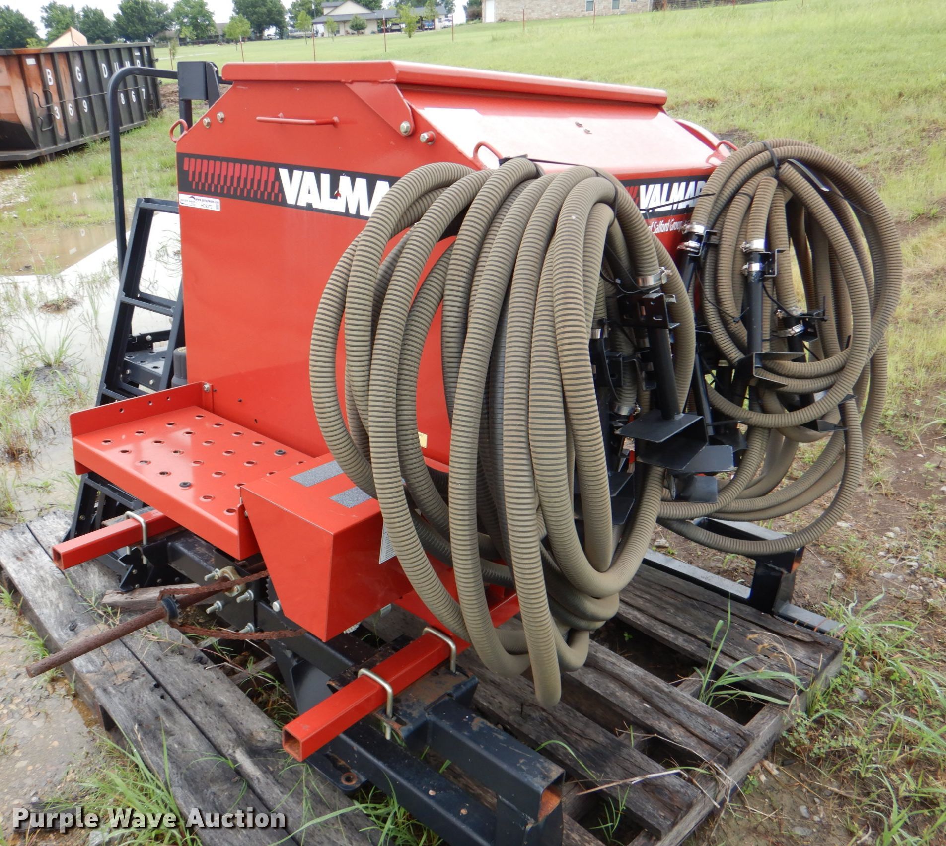 Valmar 1655 granular applicator in Davis, OK | Item HC9372 for sale ...