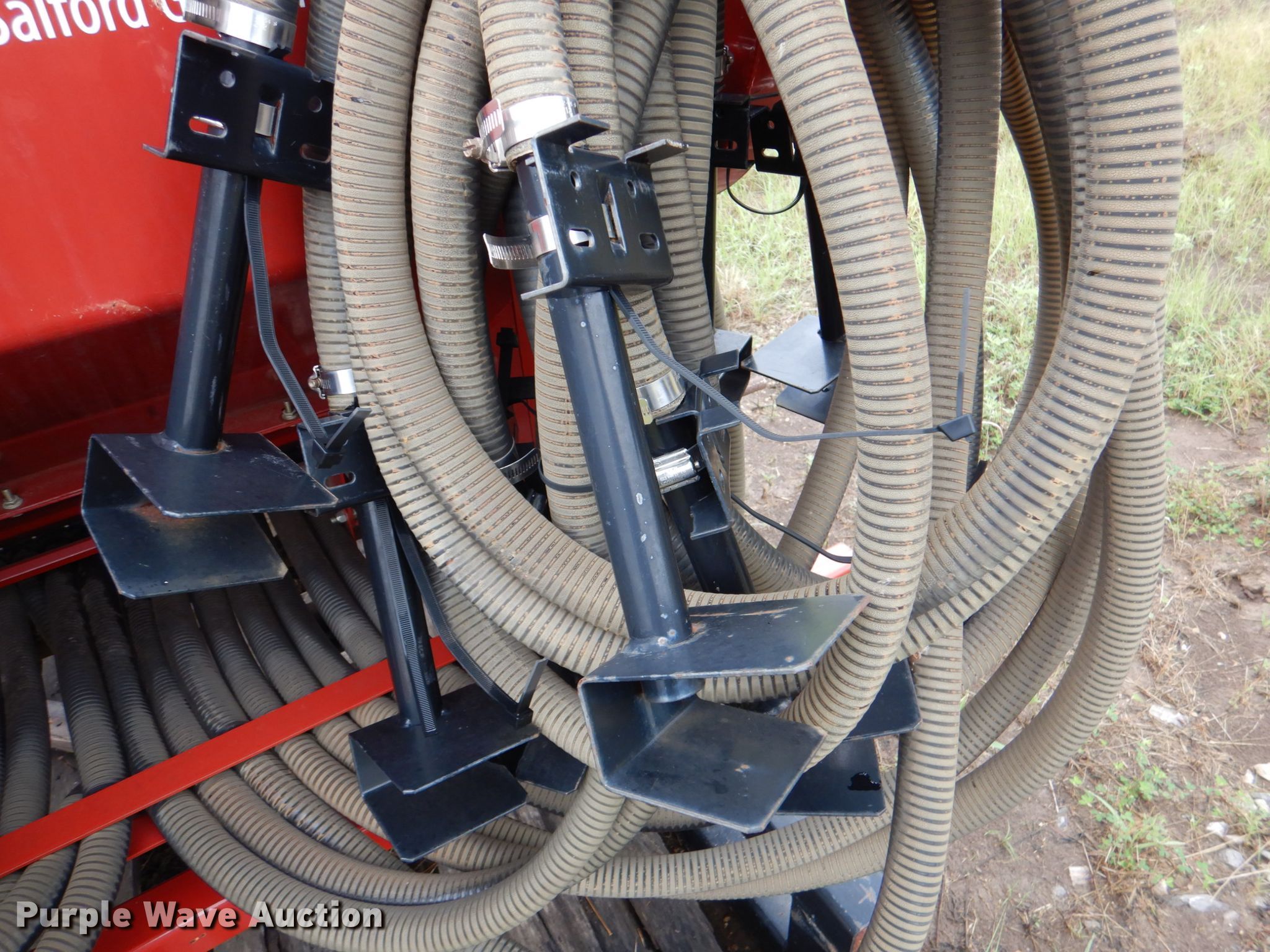 Valmar 1655 granular applicator in Davis, OK | Item HC9372 for sale ...