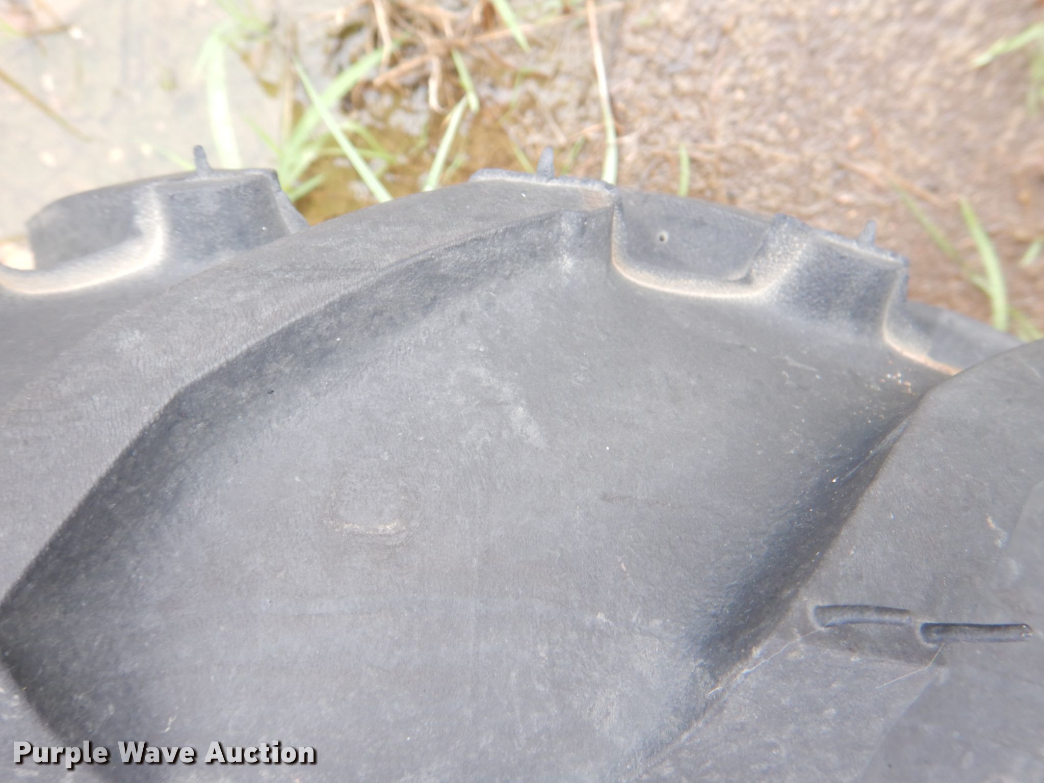 Valmar 1655 granular applicator in Davis, OK | Item HC9372 for sale ...