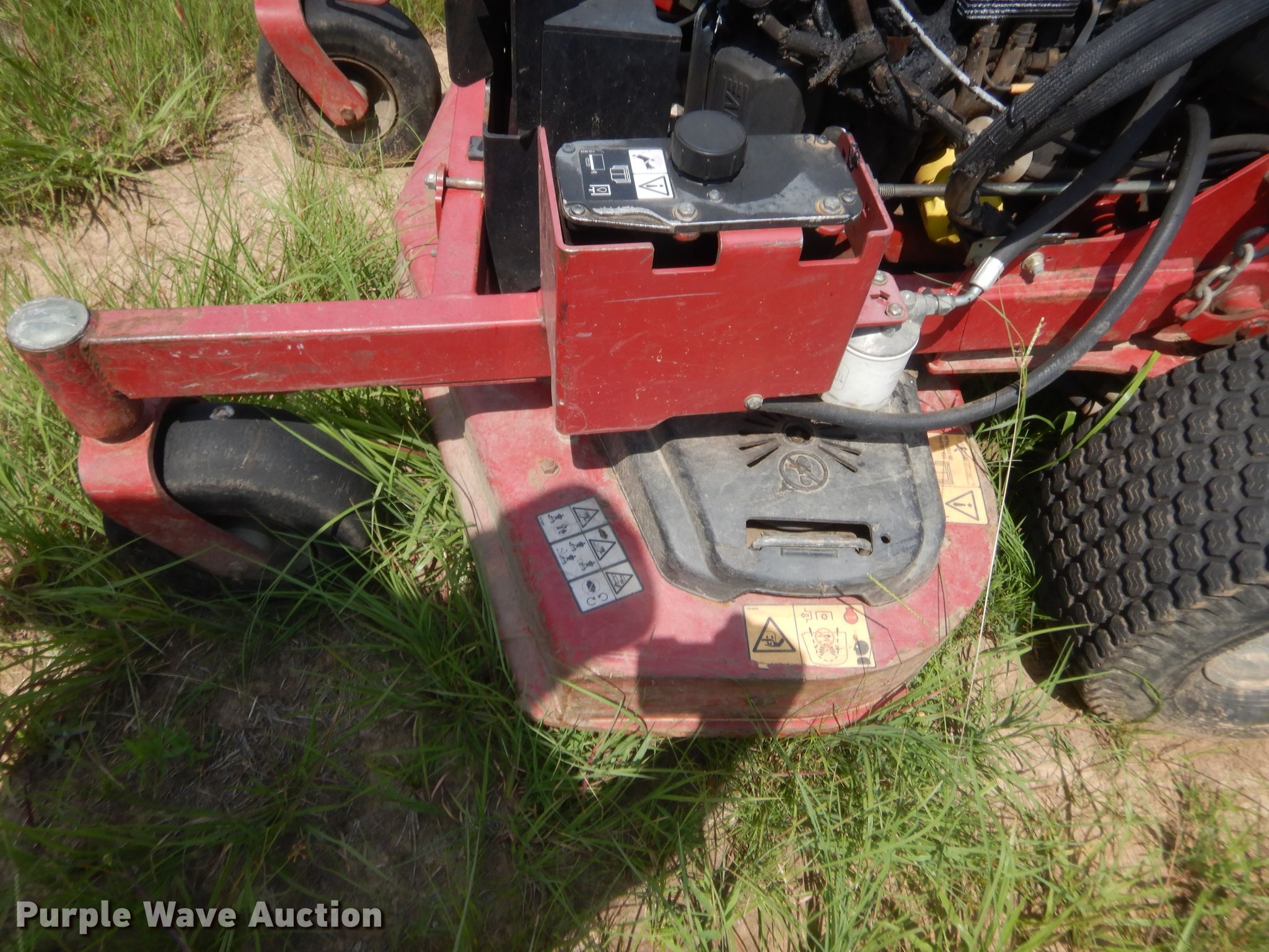 2015 Toro lawn mower in Seminole, OK | Item IT9683 sold | Purple Wave