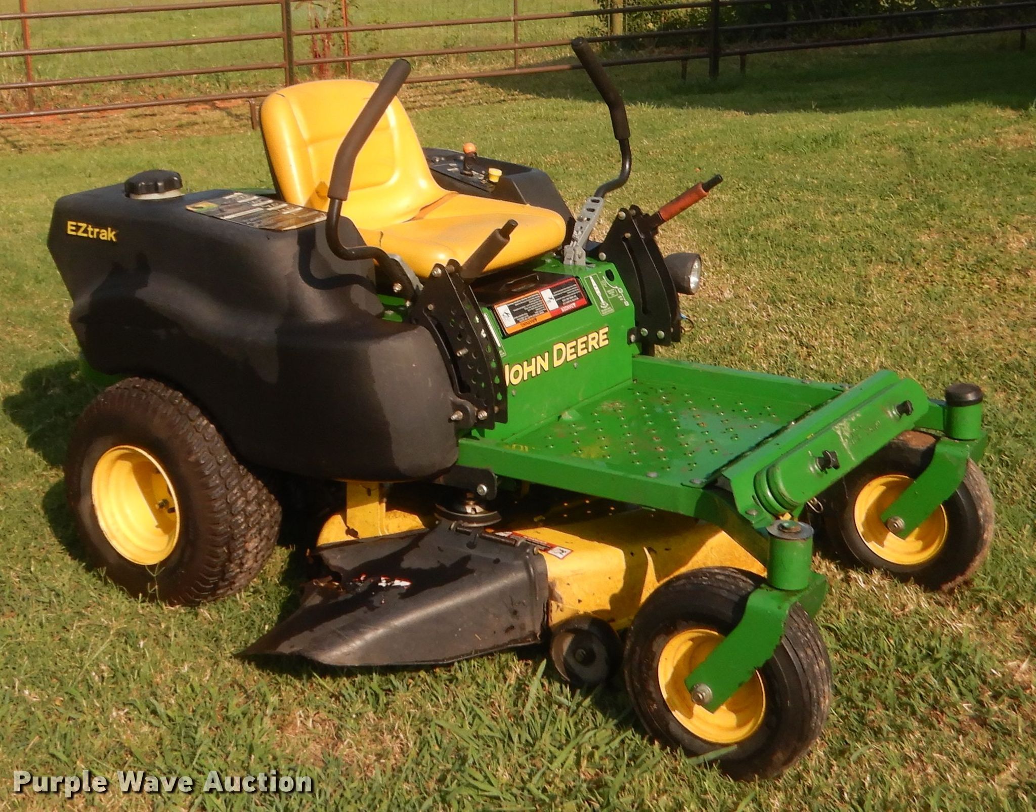 John Deere Z225 EZtrak ZTR lawn mower in Oklahoma City, OK | Item ...