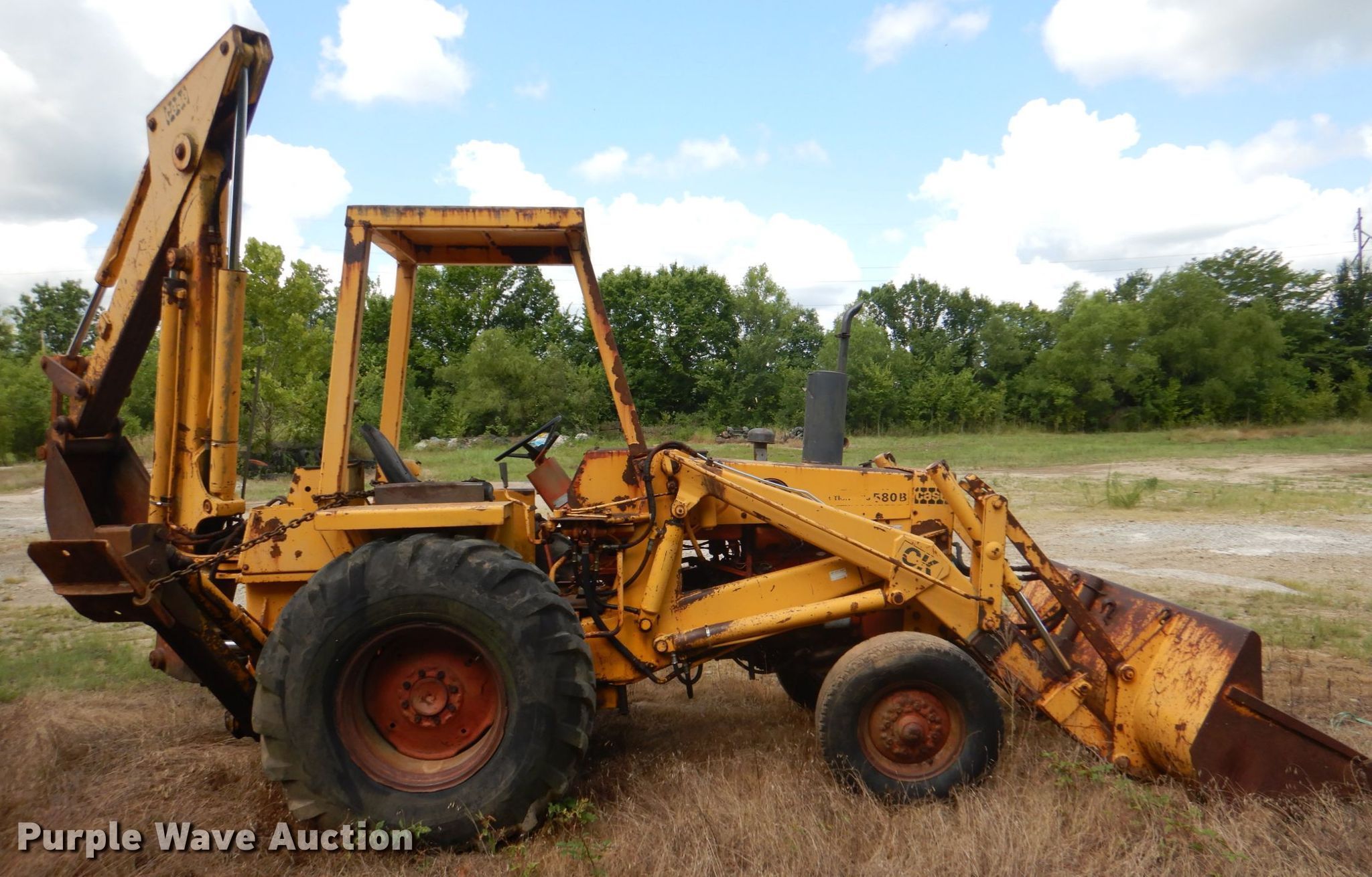 1972 Case 580B backhoe in Howe, OK | Item DL0500 sold | Purple Wave