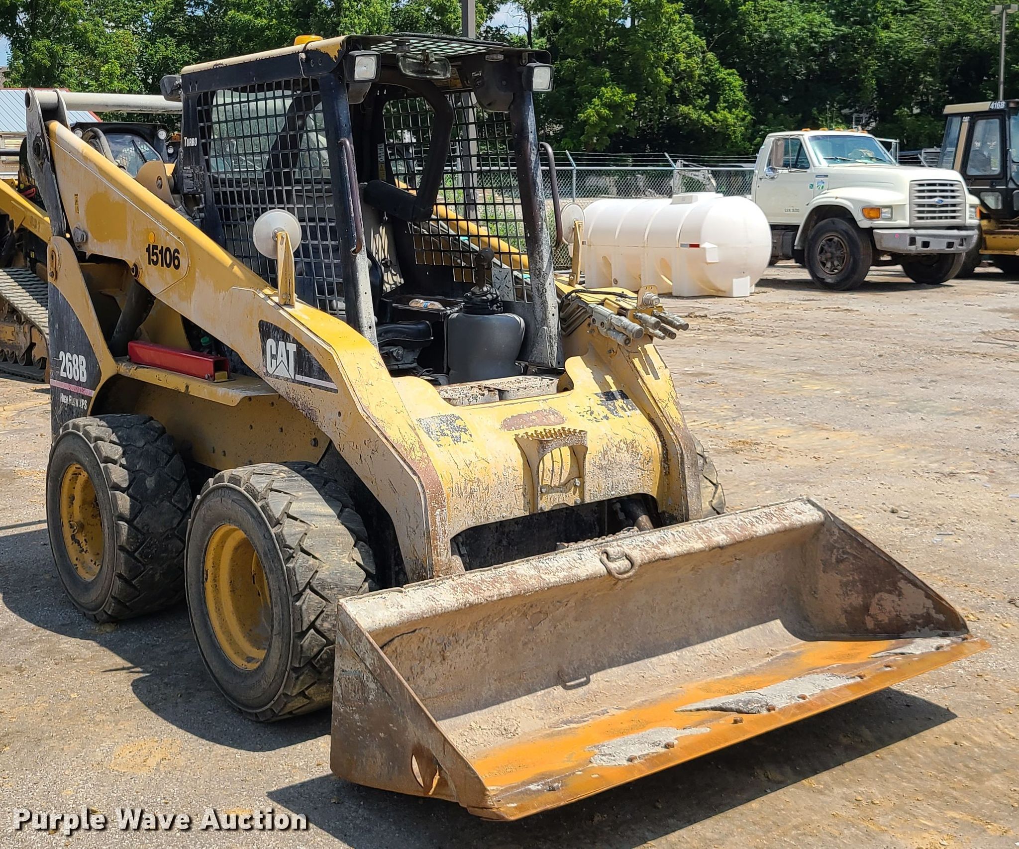 2004 Caterpillar 268B skid steer loader in Overland Park, KS | Item ...