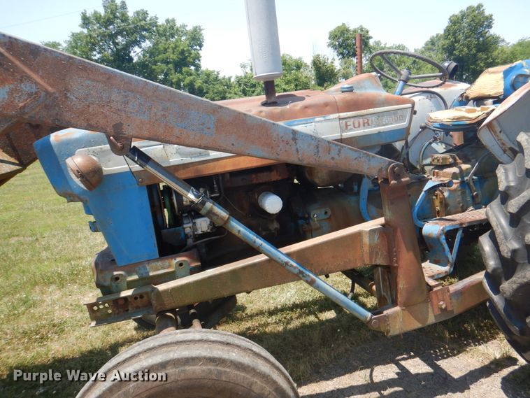 1967 Ford 5000 tractor in Adrian, MO | Item DL0074 sold | Purple Wave
