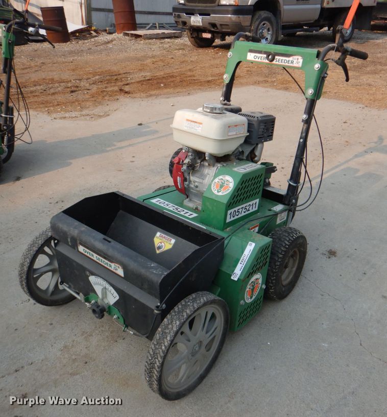 Billy Goat OS901SPH overseeder in Falls City, NE | Item KX9717 sold | Purple Wave