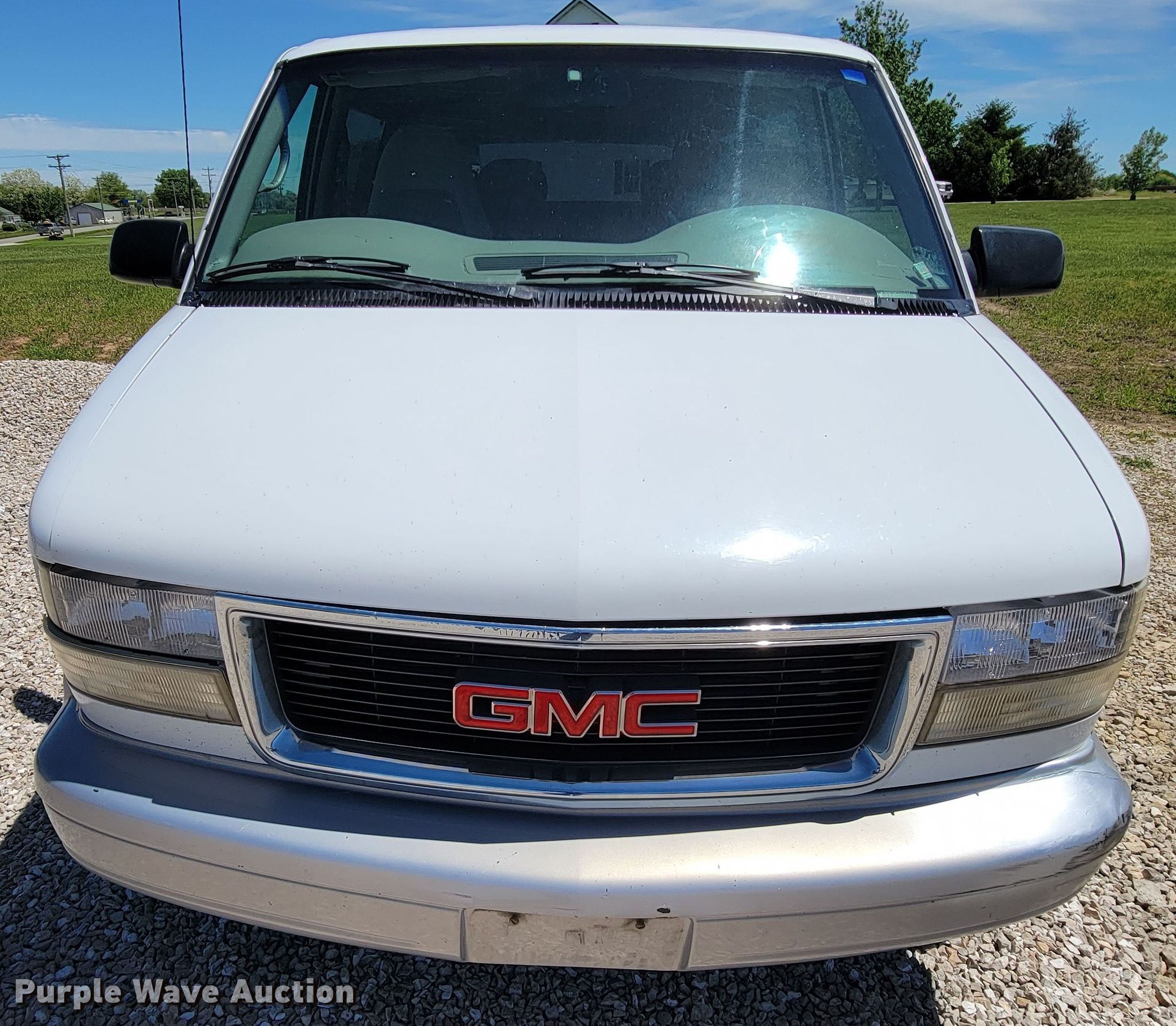 1996 GMC Safari van in Russellville, MO | Item IF9786 sold | Purple Wave
